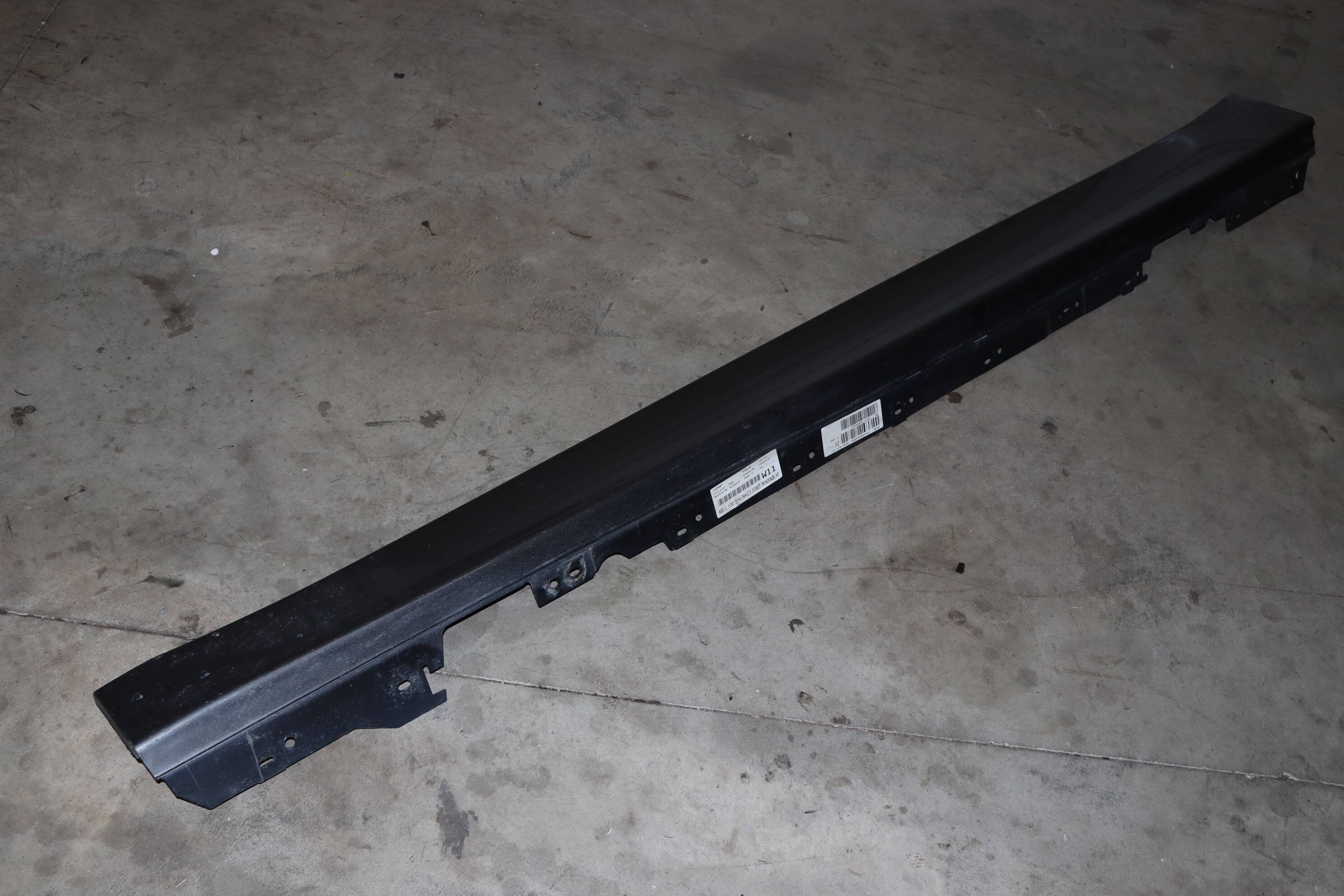 BMW Left Side Skirt / Rocker Panel 51777256911