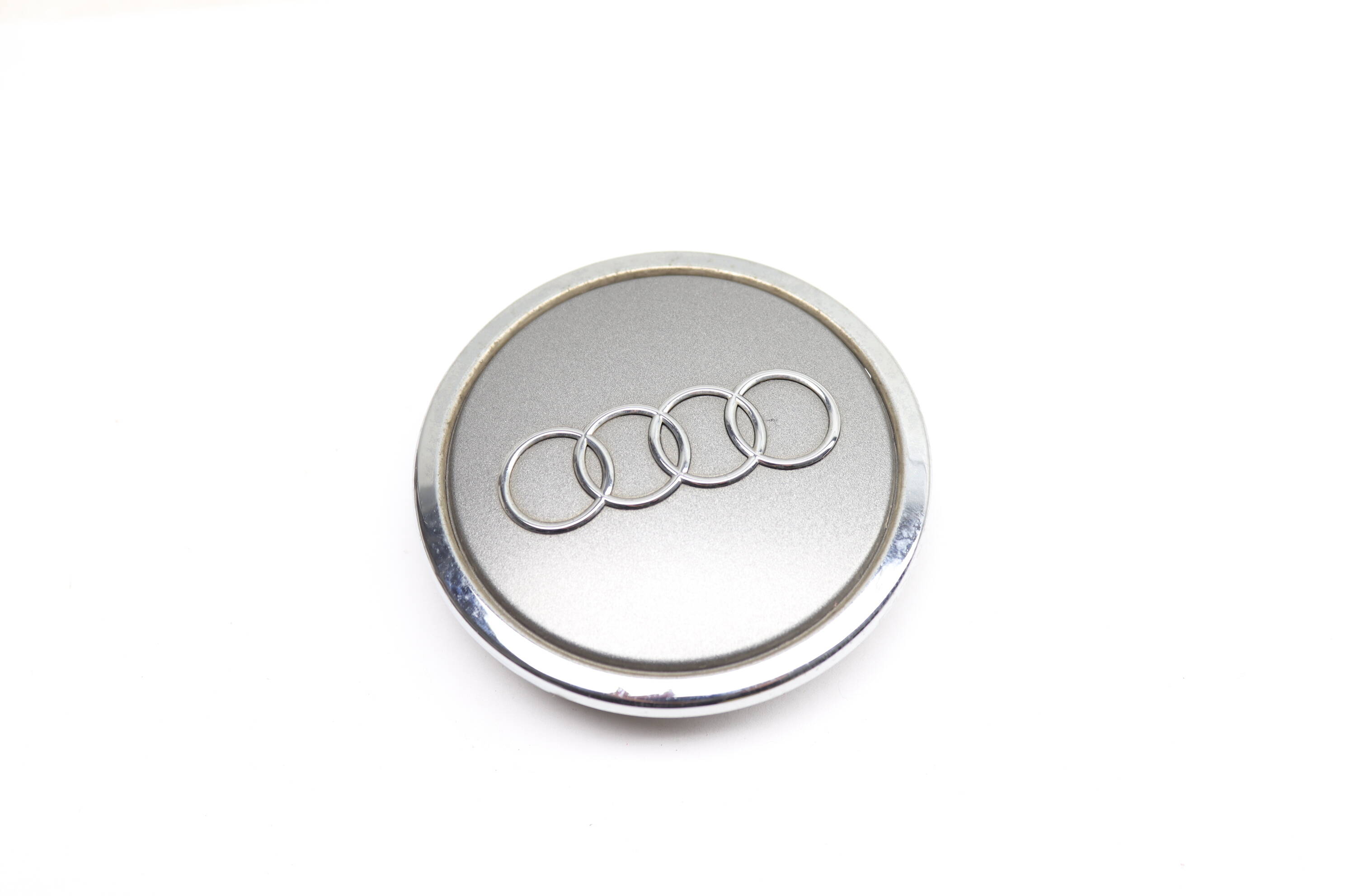 Audi Wheel Center Cap 8T0601170A