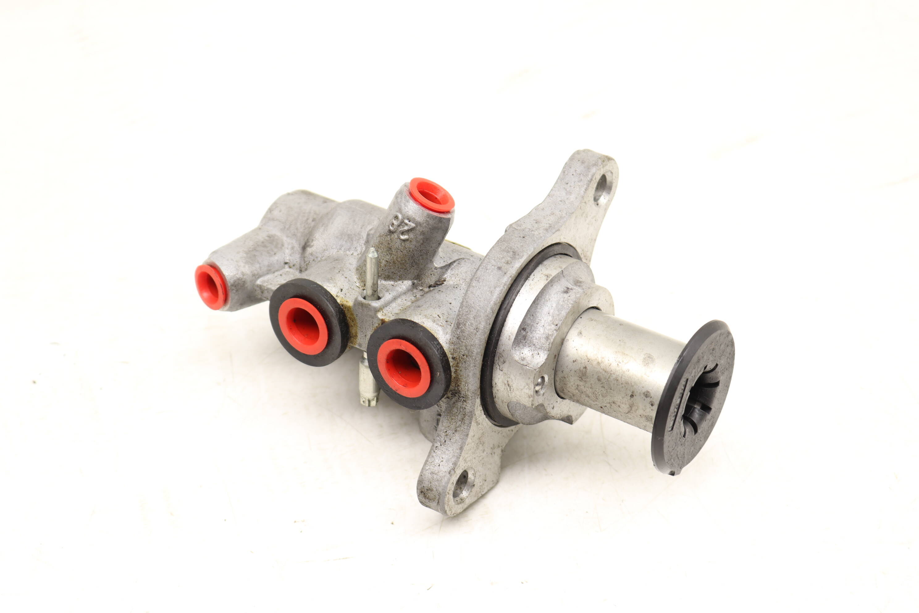 VW Brake Master Cylinder (Touareg) 7P0611019A