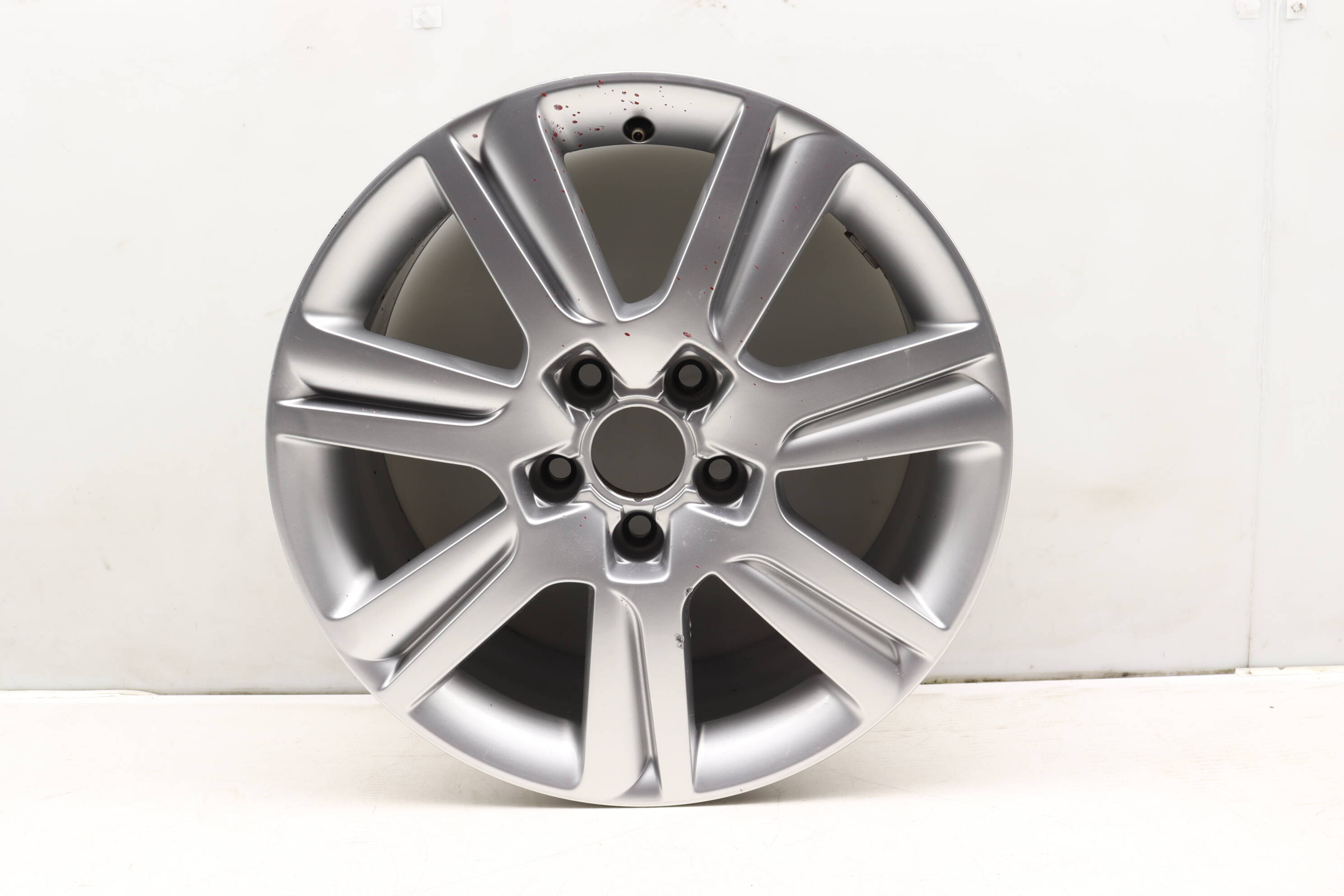 Audi 17" Inch Alloy Rim / Wheel (7-Spoke) 8K0601025B