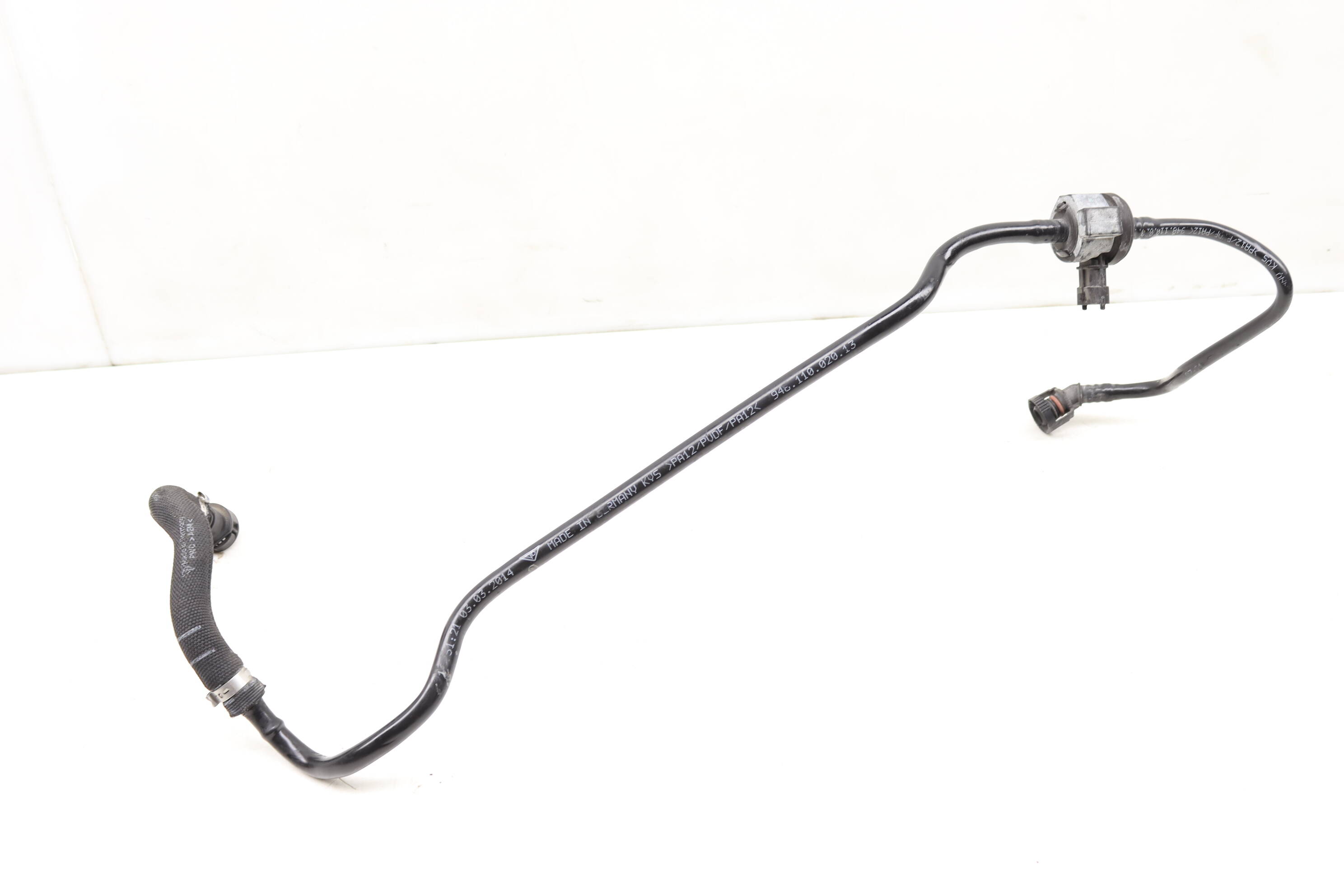 Porsche Fuel Tank Breather Hose / Line (Cayenne) 94811002013