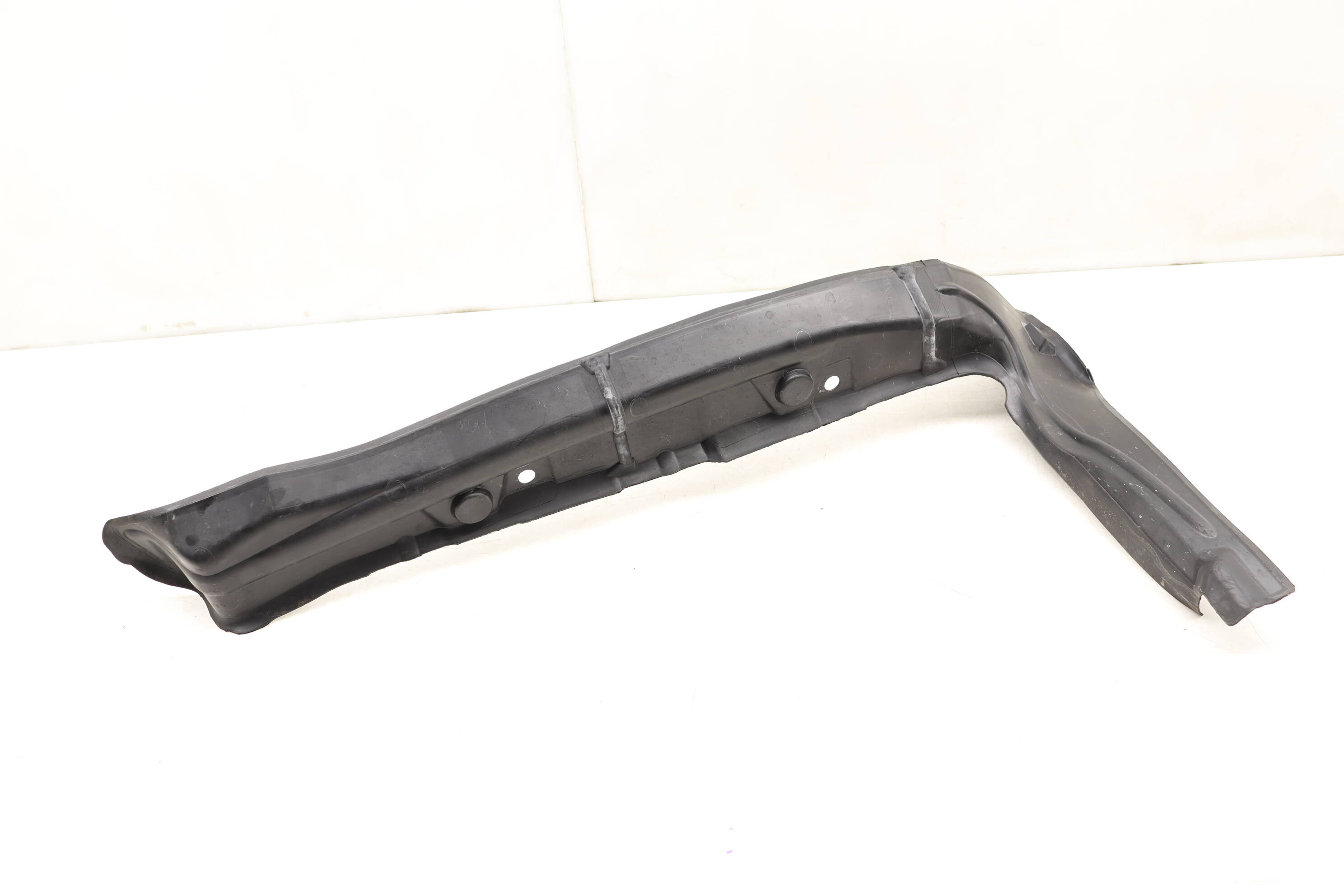 Audi Right Inner Fender End Plate / Cover 8T0821112A