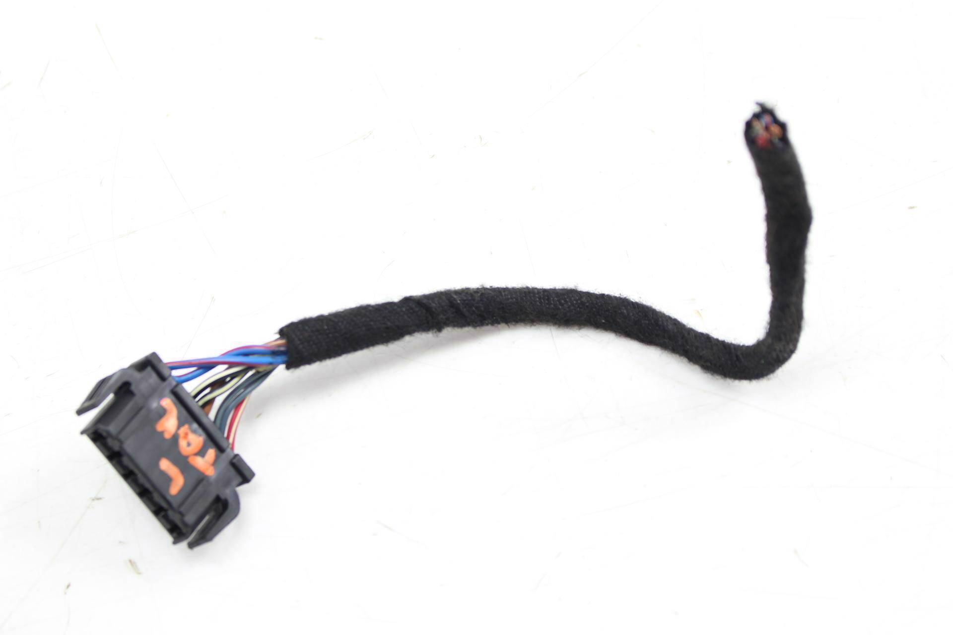 Audi Rear Tail Light / Lamp Wiring Connector Pigtail 893971636