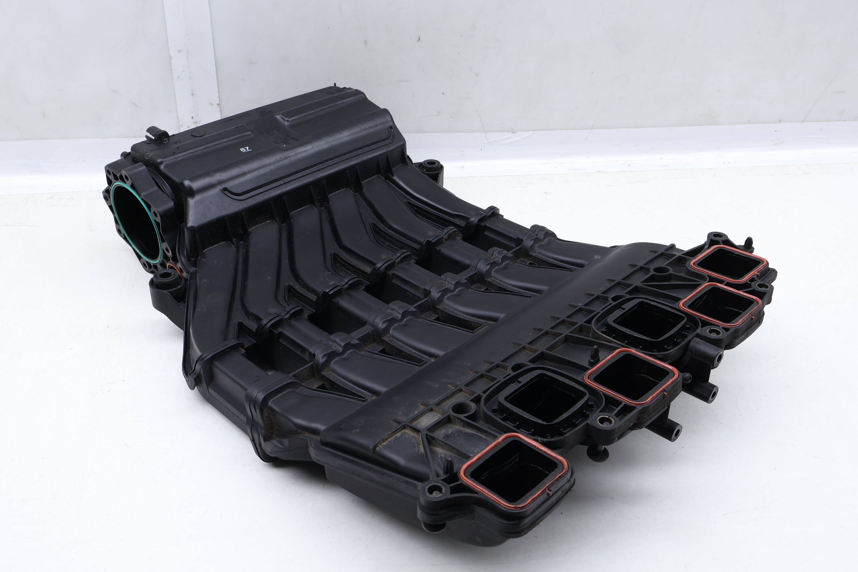 VW Intake Manifold 03H133201AE