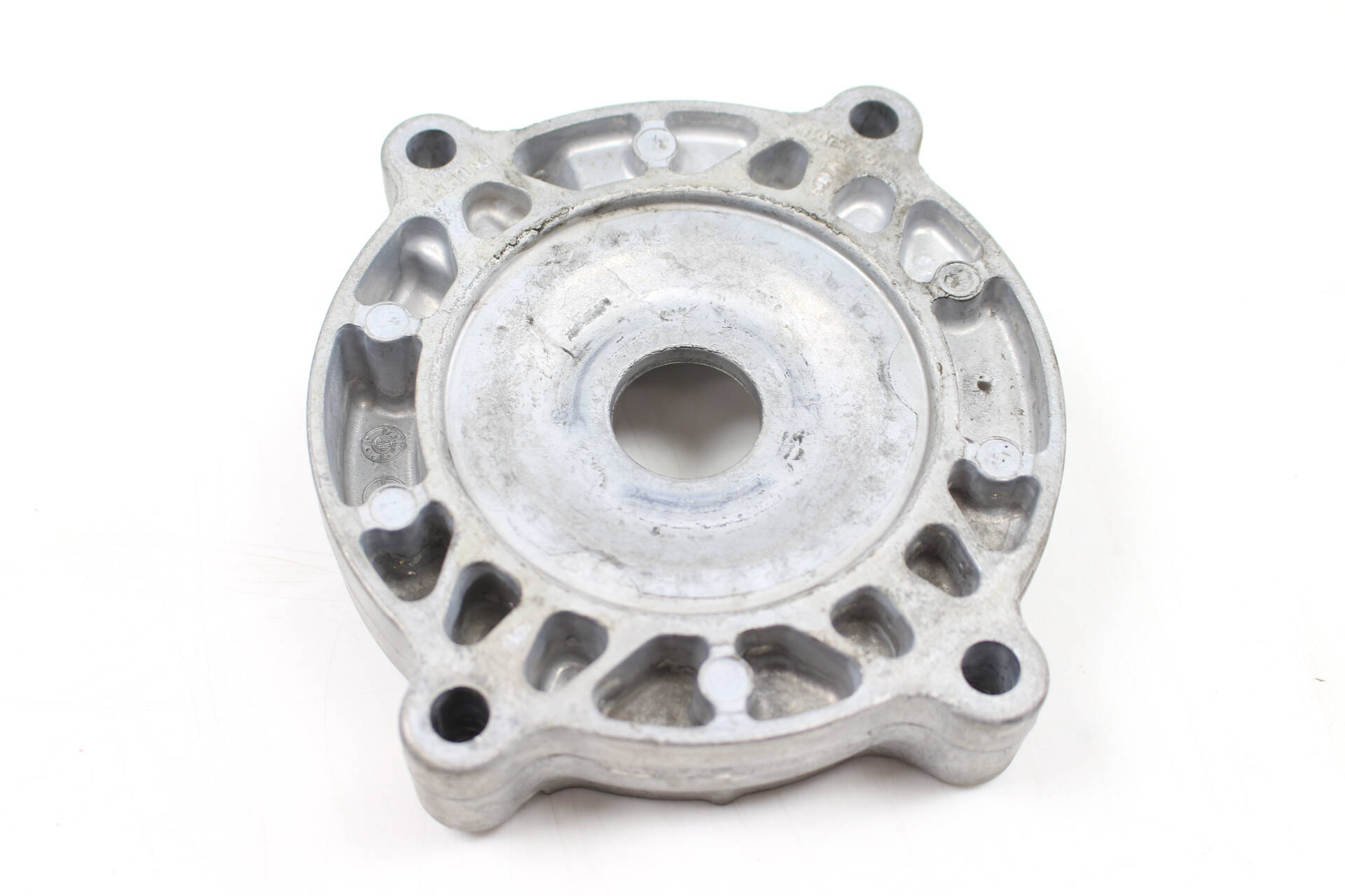 WolfAutoParts.com - FRONT - UPPER STRUT MOUNT BRACKET - AUDI Q7 VW ...