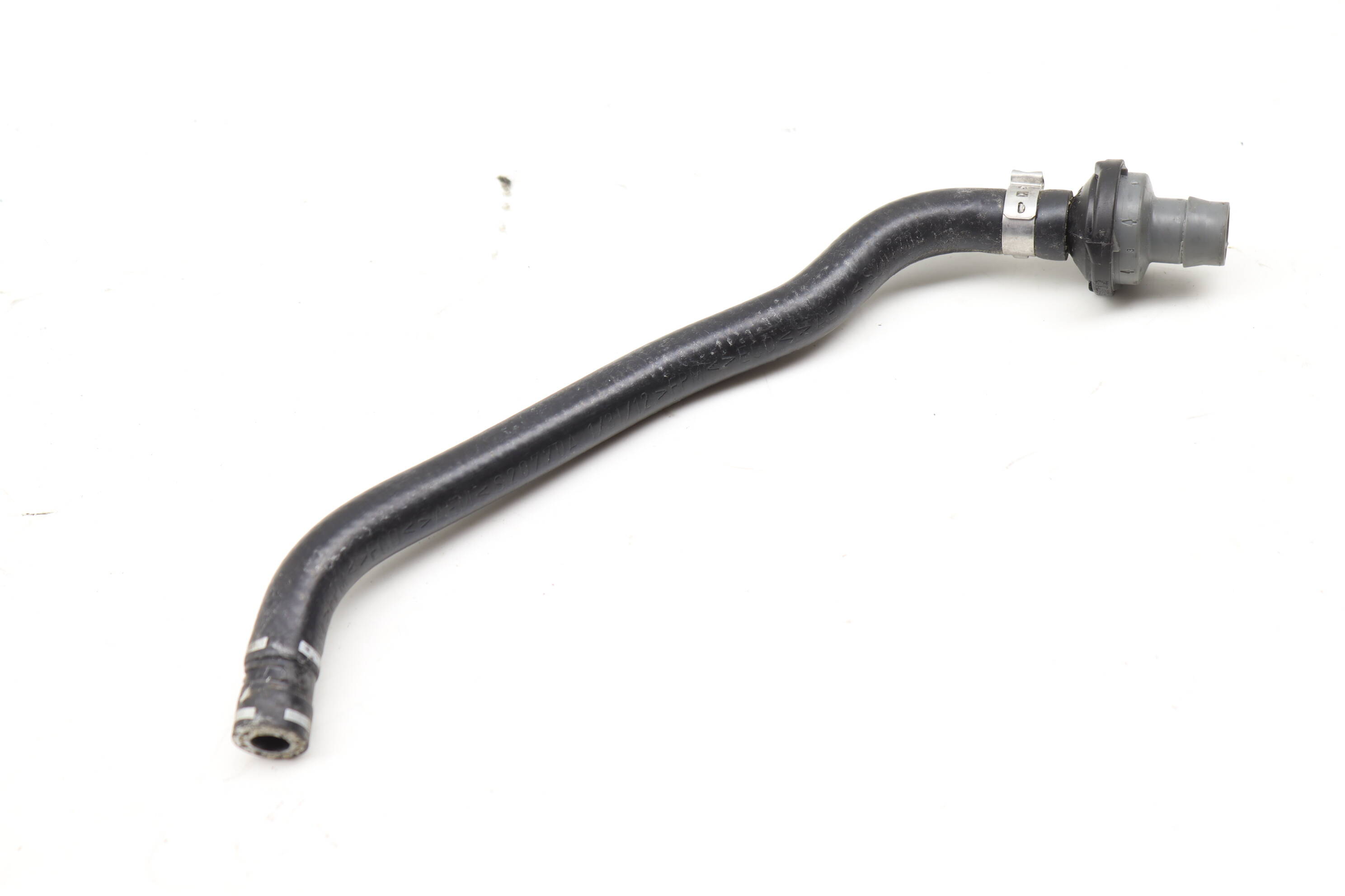 VW Turbo Connecting Hose / Line 06J133781BE