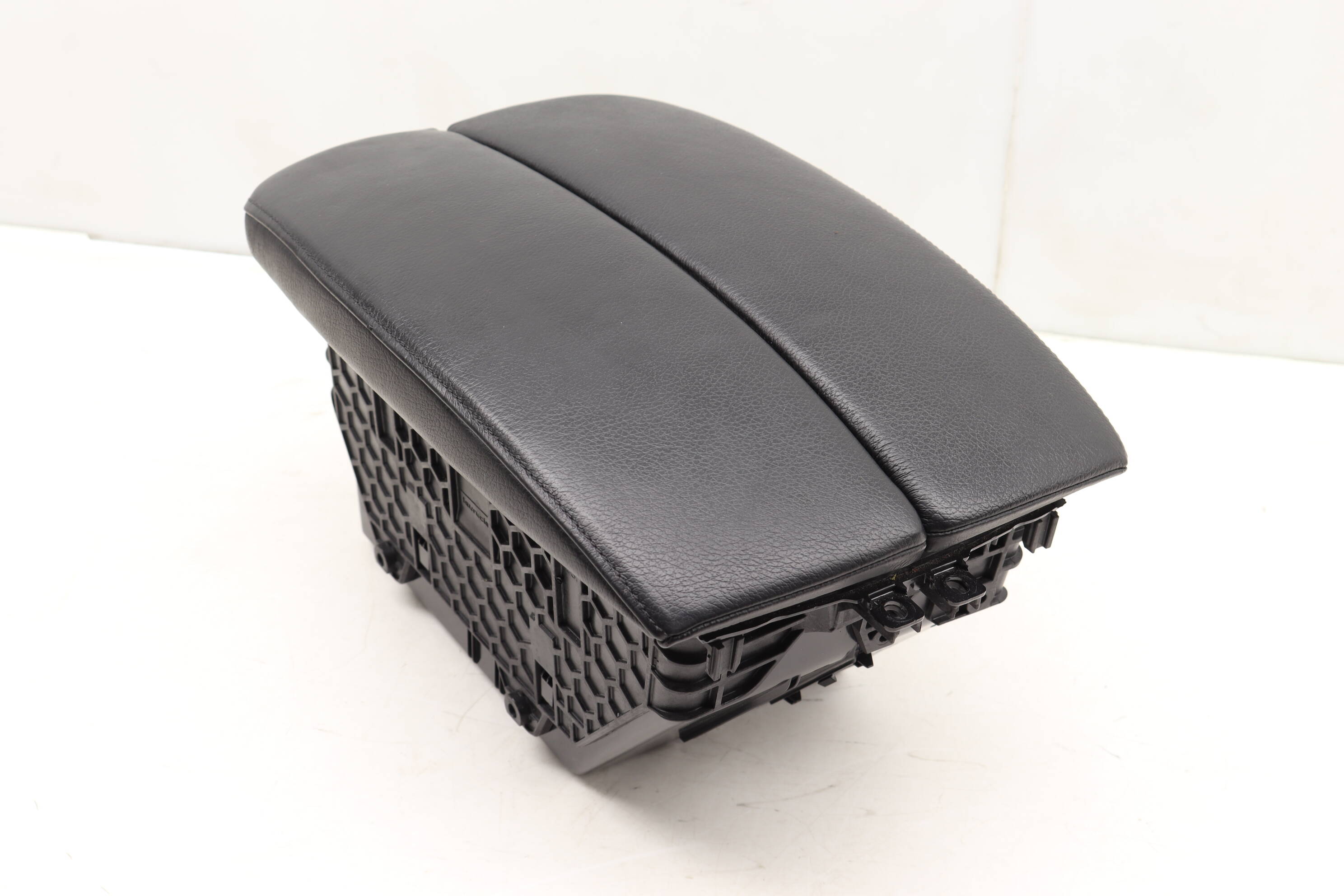 BMW Front Center Armrest / Storage Bin (X6, X5) 51169115083