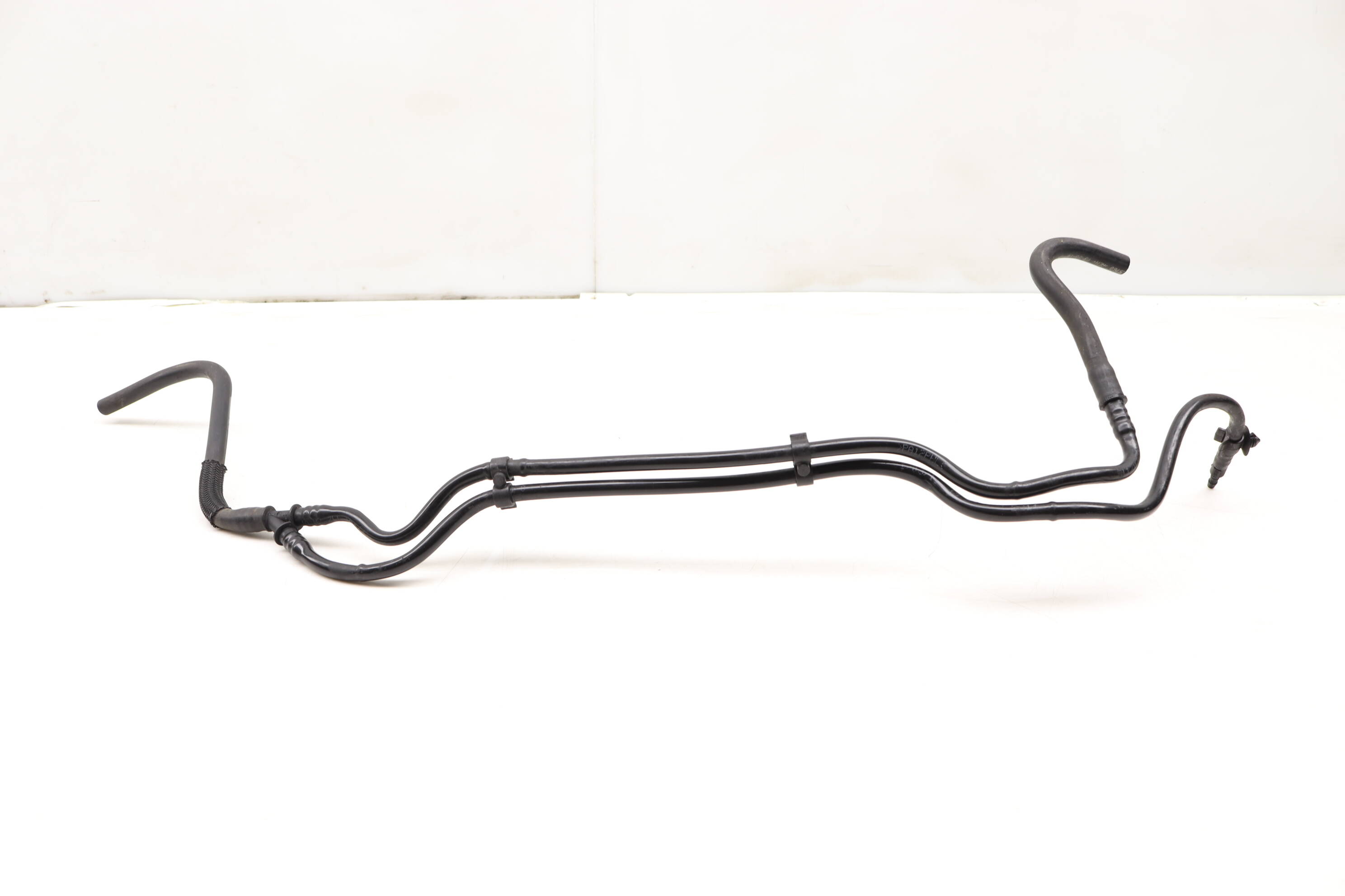 BMW Engine Suspension Vacuum Line / Pipe Set (X5) 22116776413