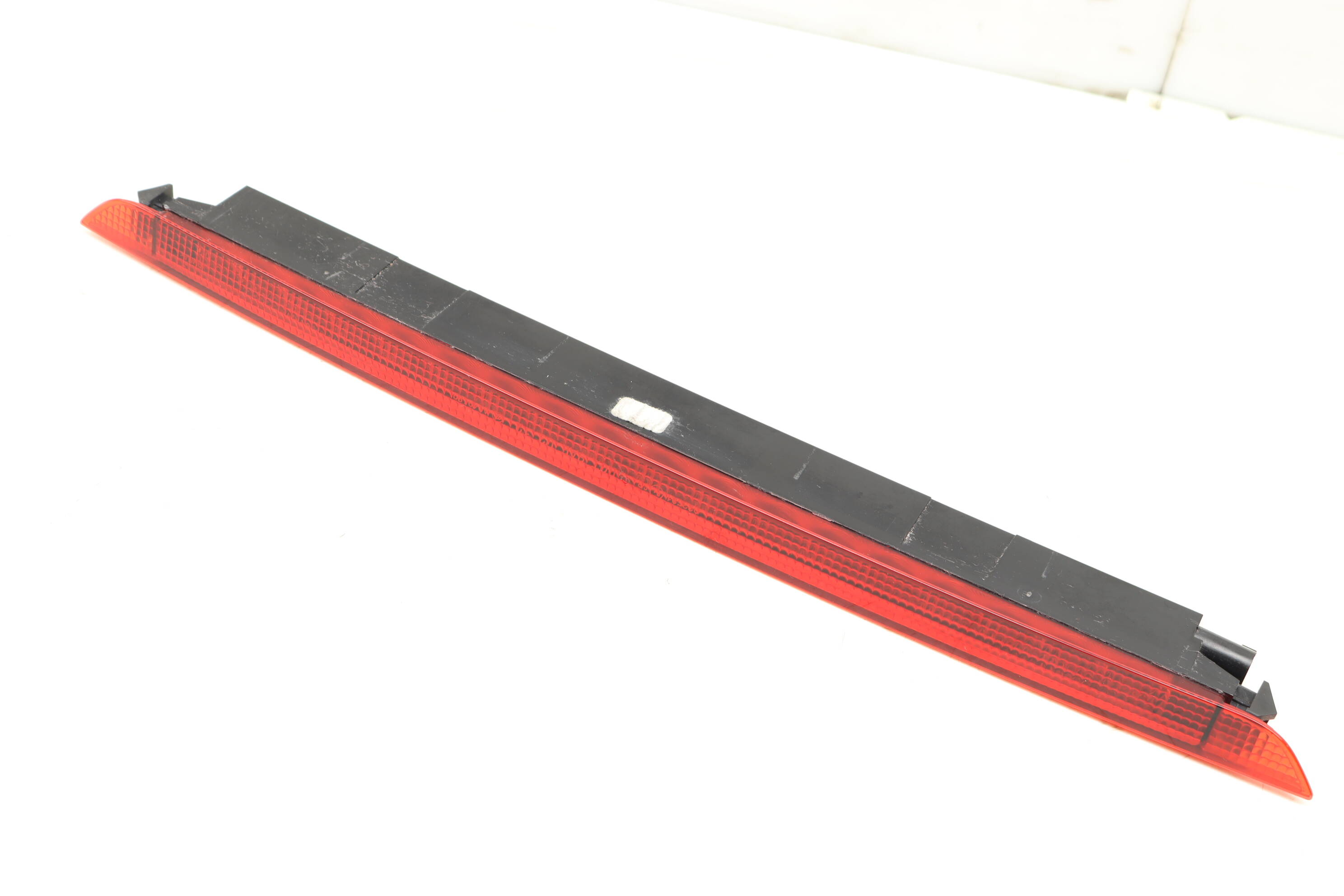 REAR - CENTER / THIRD BRAKE LIGHT - PORSCHE MACAN