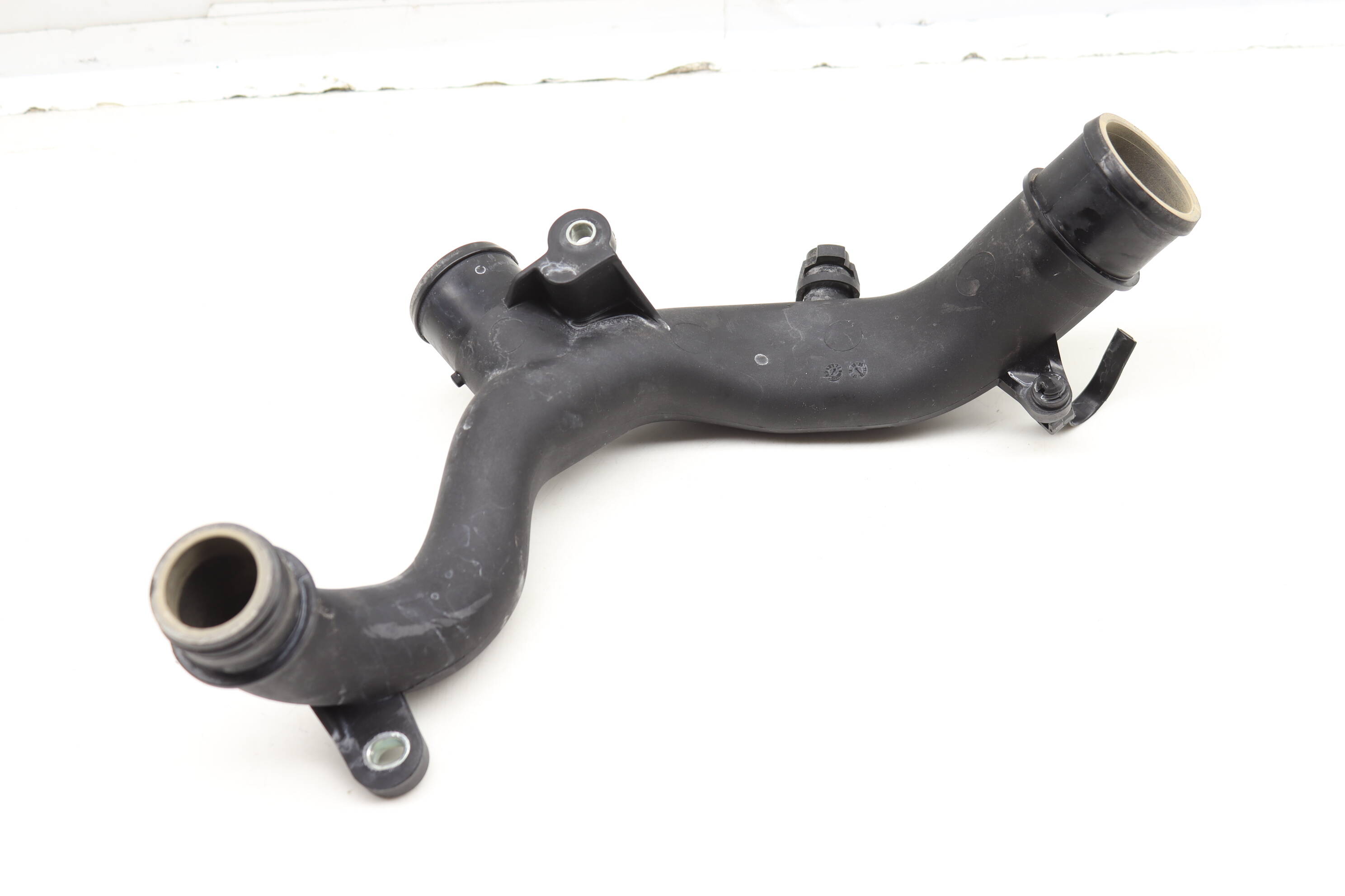 Land Rover Engine Coolant Crossover Pipe / Water Manifold