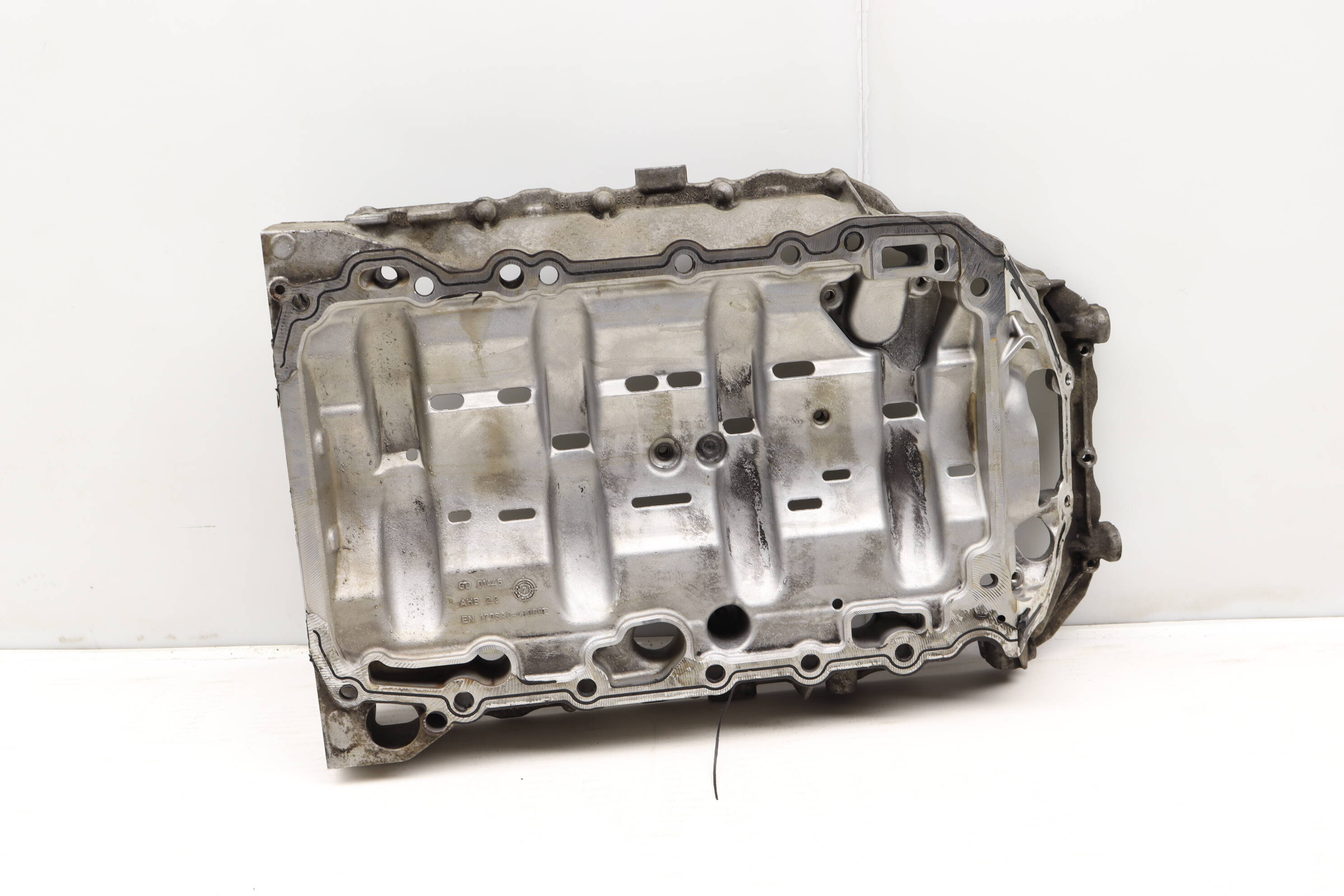 VW Upper Engine Oil Pan / Sump 06J103603T