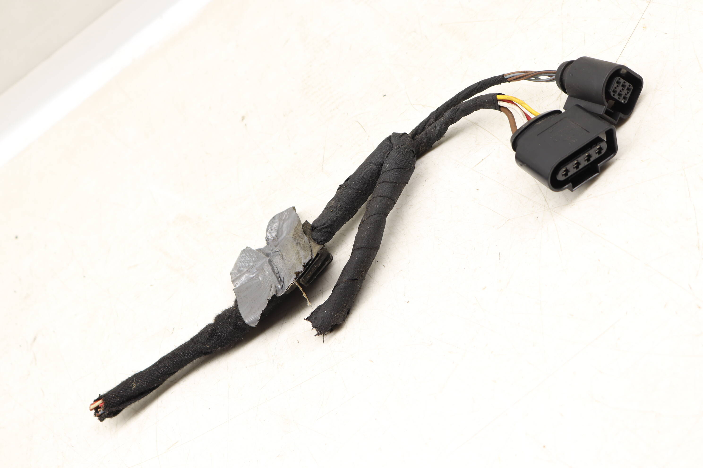 Audi In-Tank Fuel Pump Wiring Harness / Connector