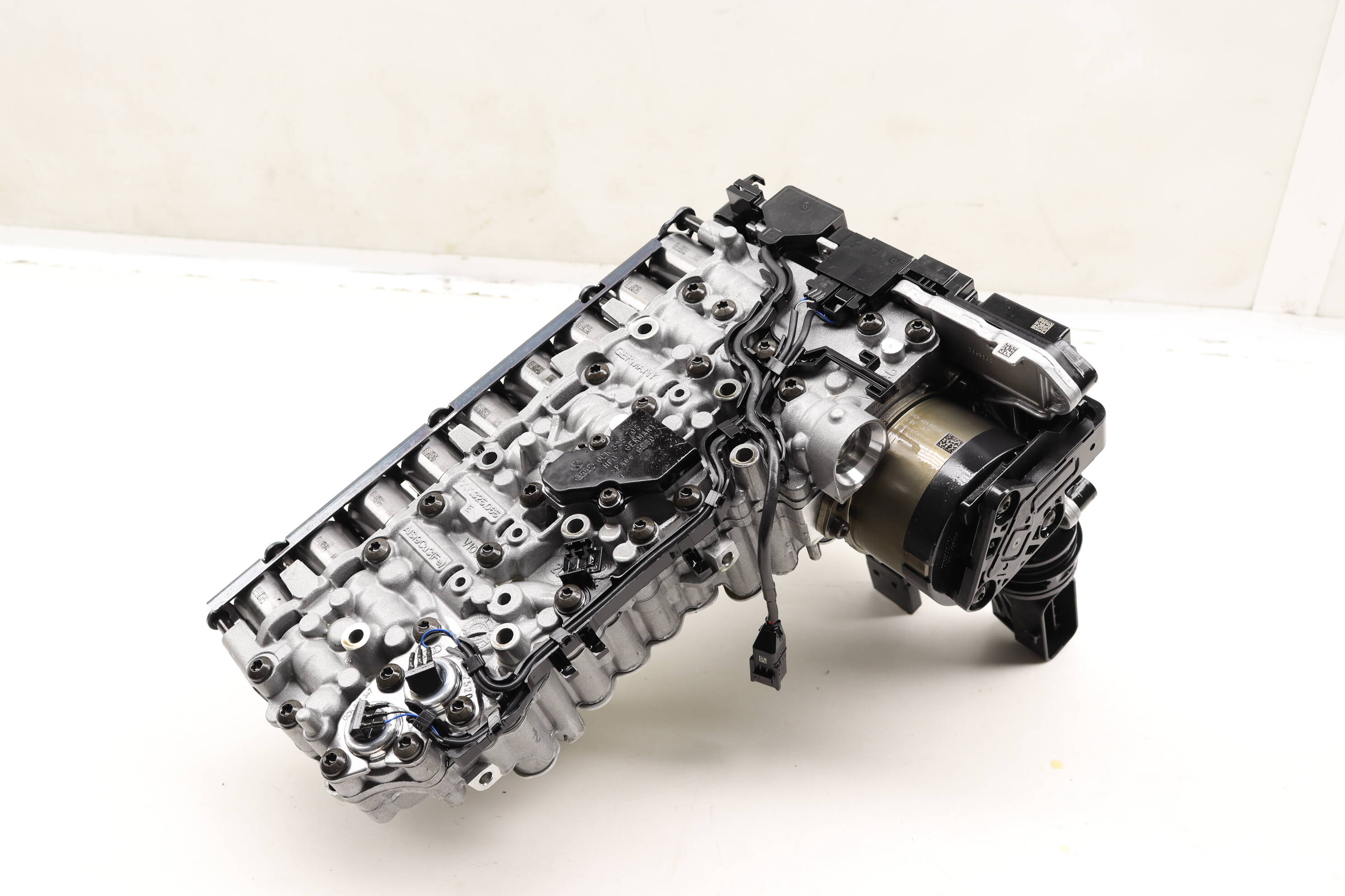 Audi Transmission Valve Body / Mechatronic 0CK325026AF