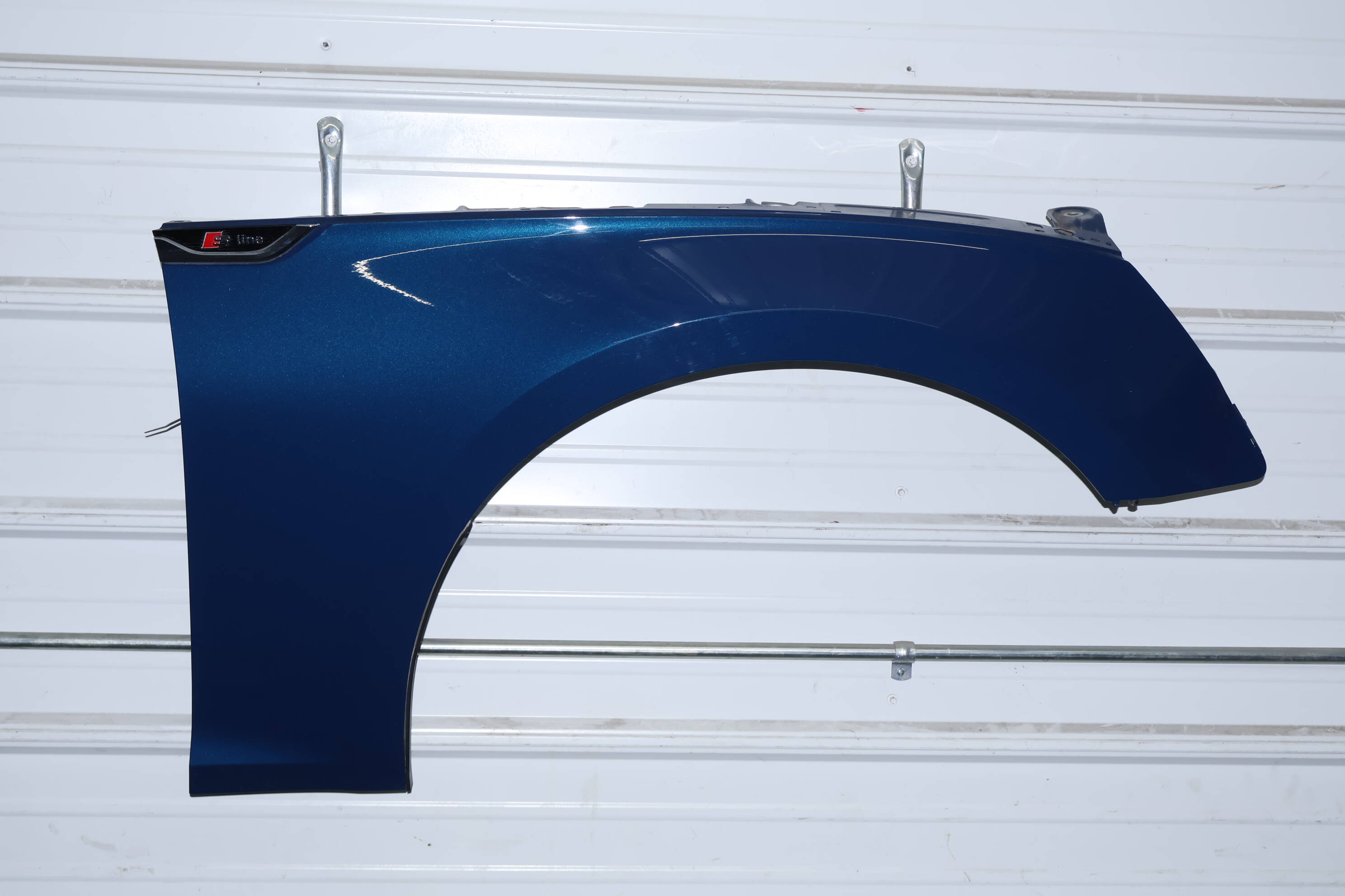 Audi Right Fender 8W6821106B