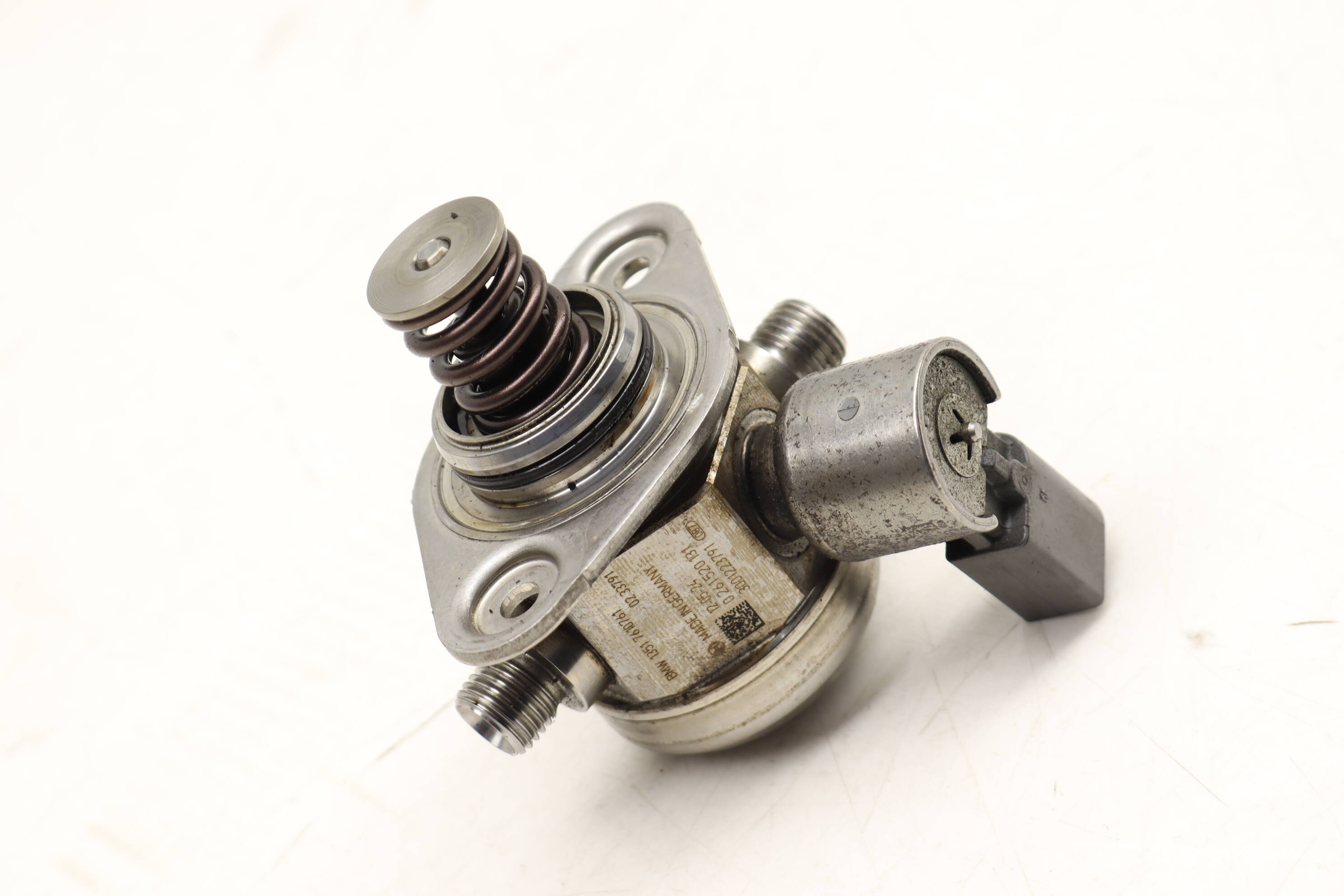 BMW High Pressure Fuel Pump / Hpfp 13517610761