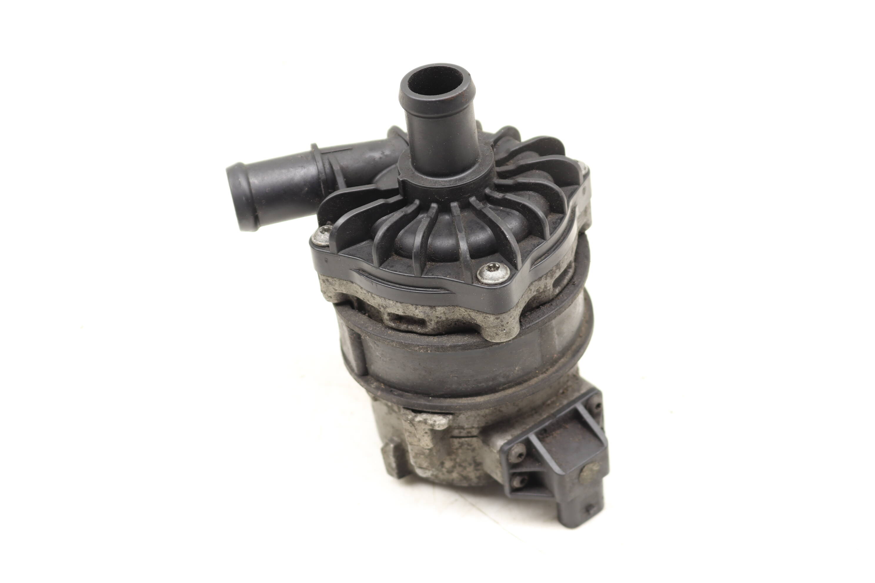 Audi Auxiliary Coolant / Water Pump 8K0965567B