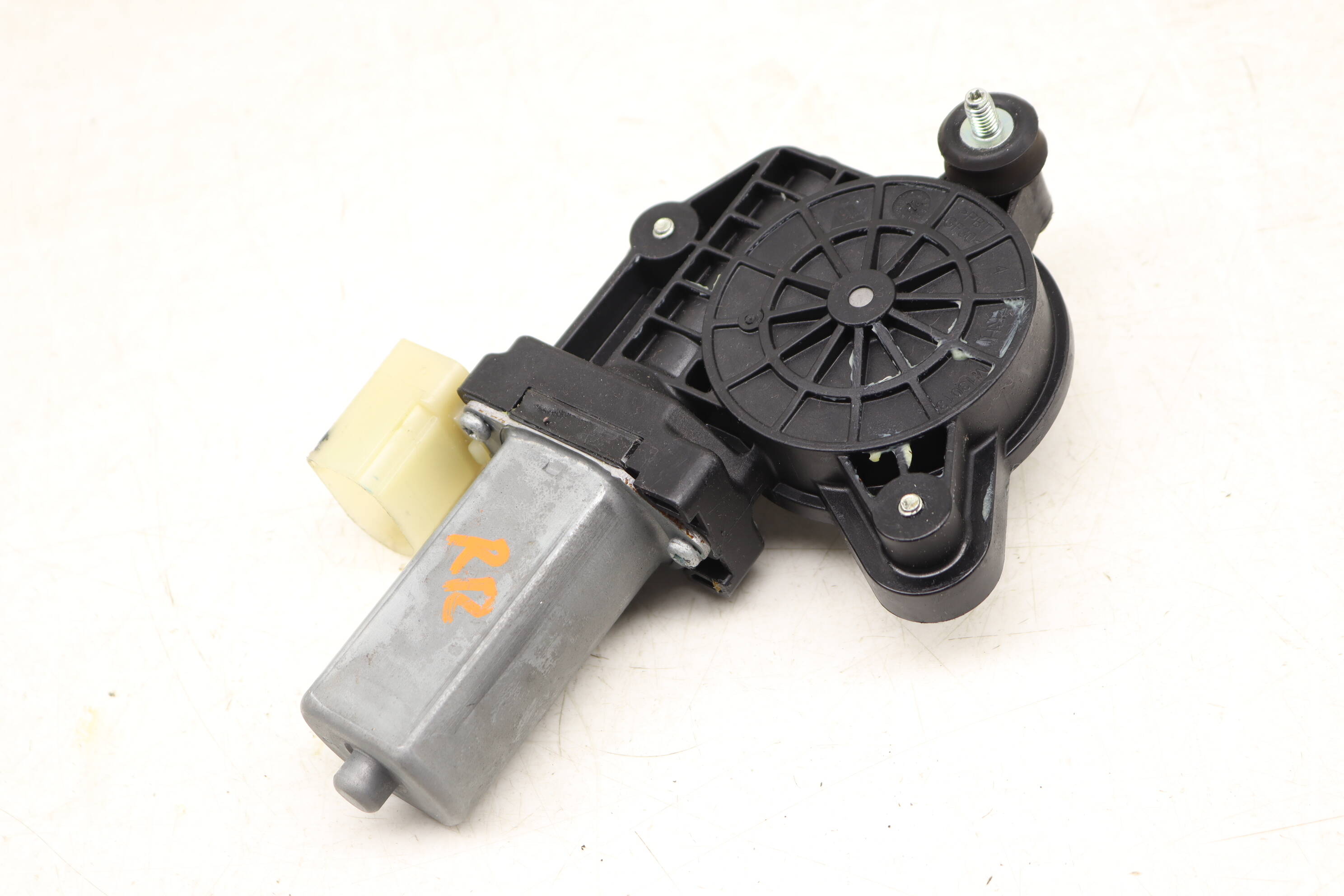 BMW Rear Right Window Motor 67627341564