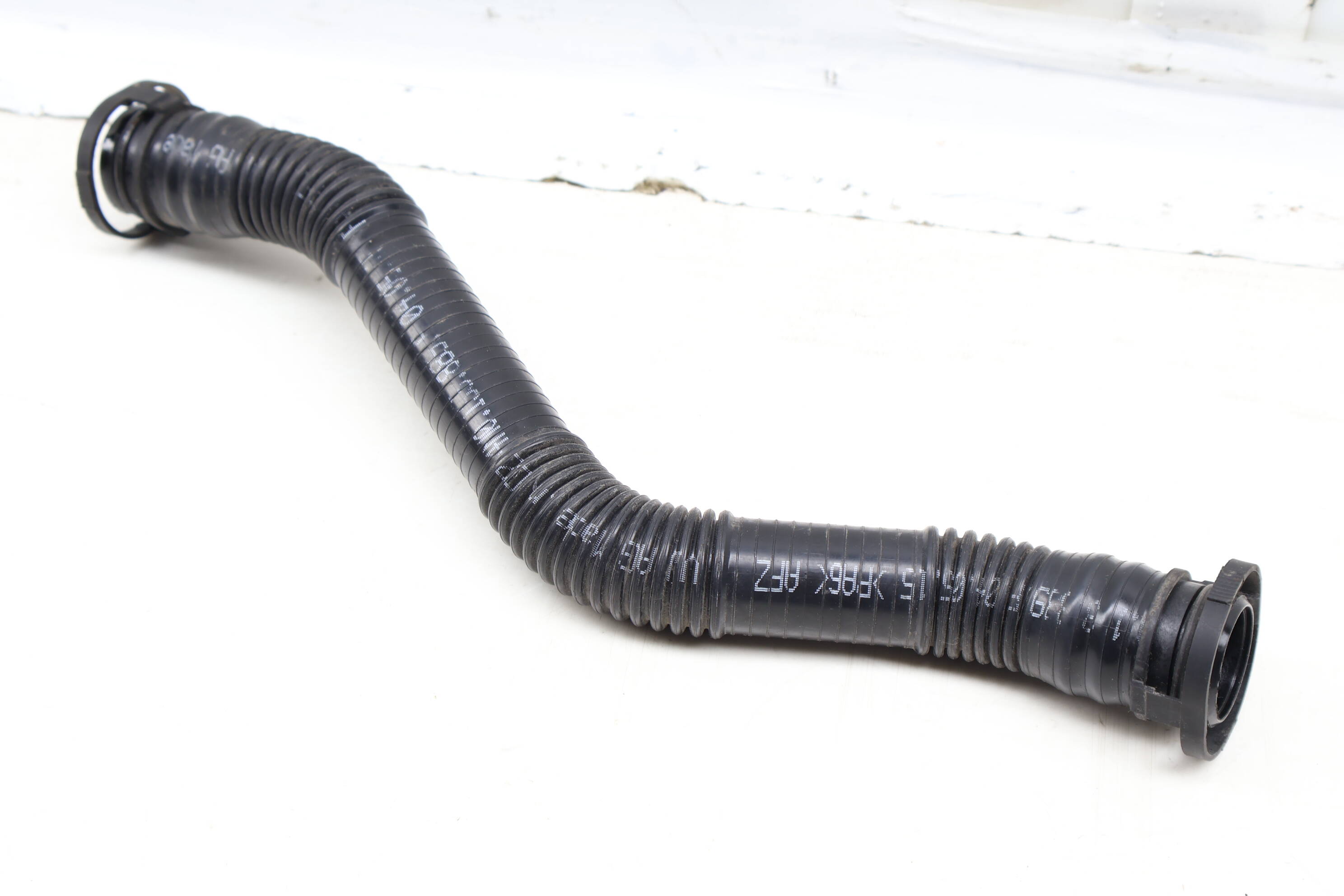 Audi Secondary Air Pump Hose / Line (Q7) 4M0133889F
