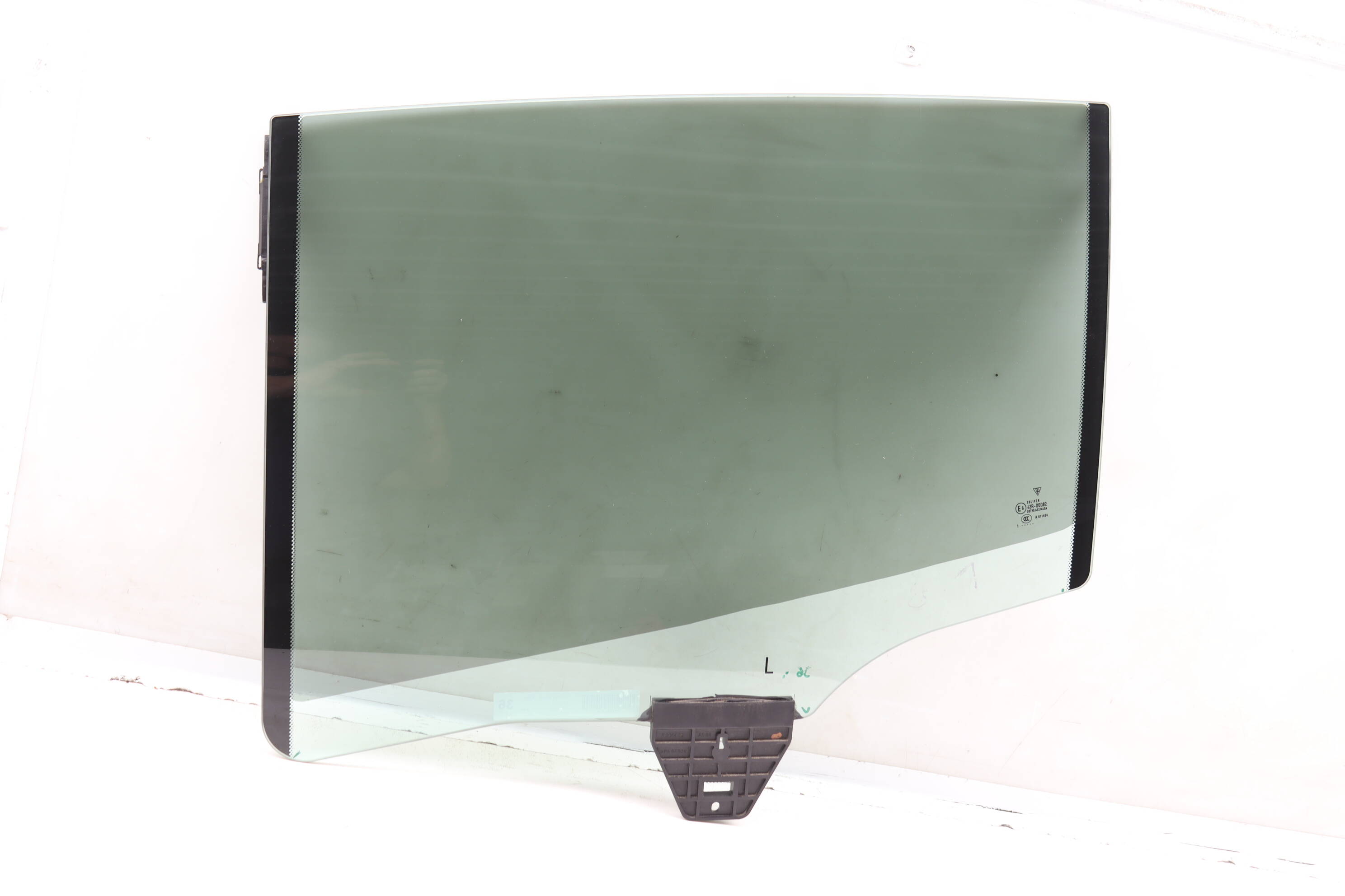 Porsche Rear Left Door Window Glass (Panamera) 97054451106