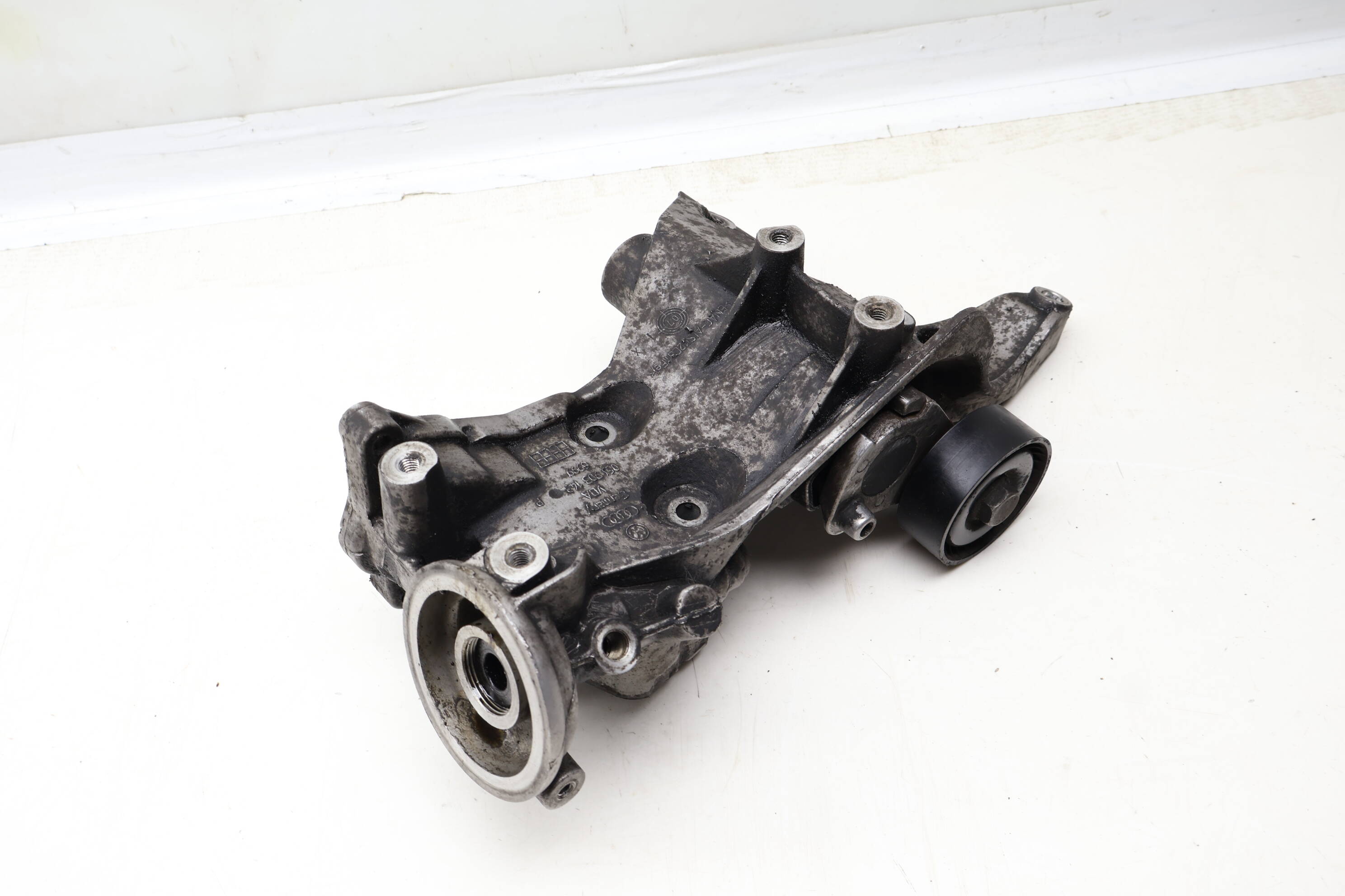 VW Alternator / Ac Compressor Bracket 06J903143P