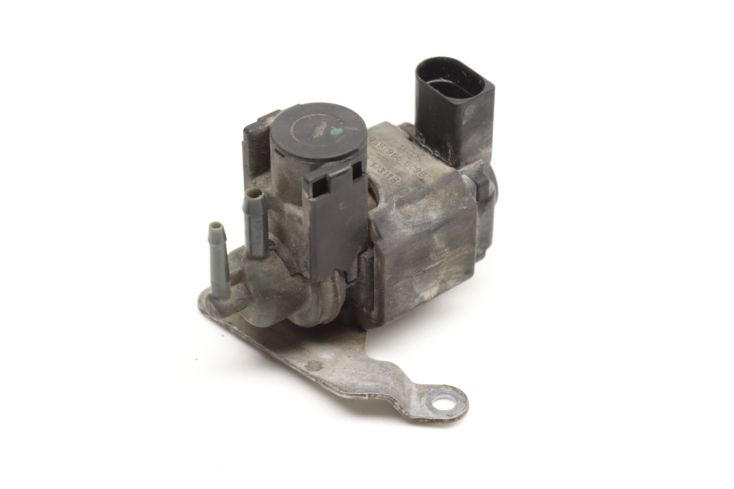 Audi Turbo Pressure Converter 059906627L