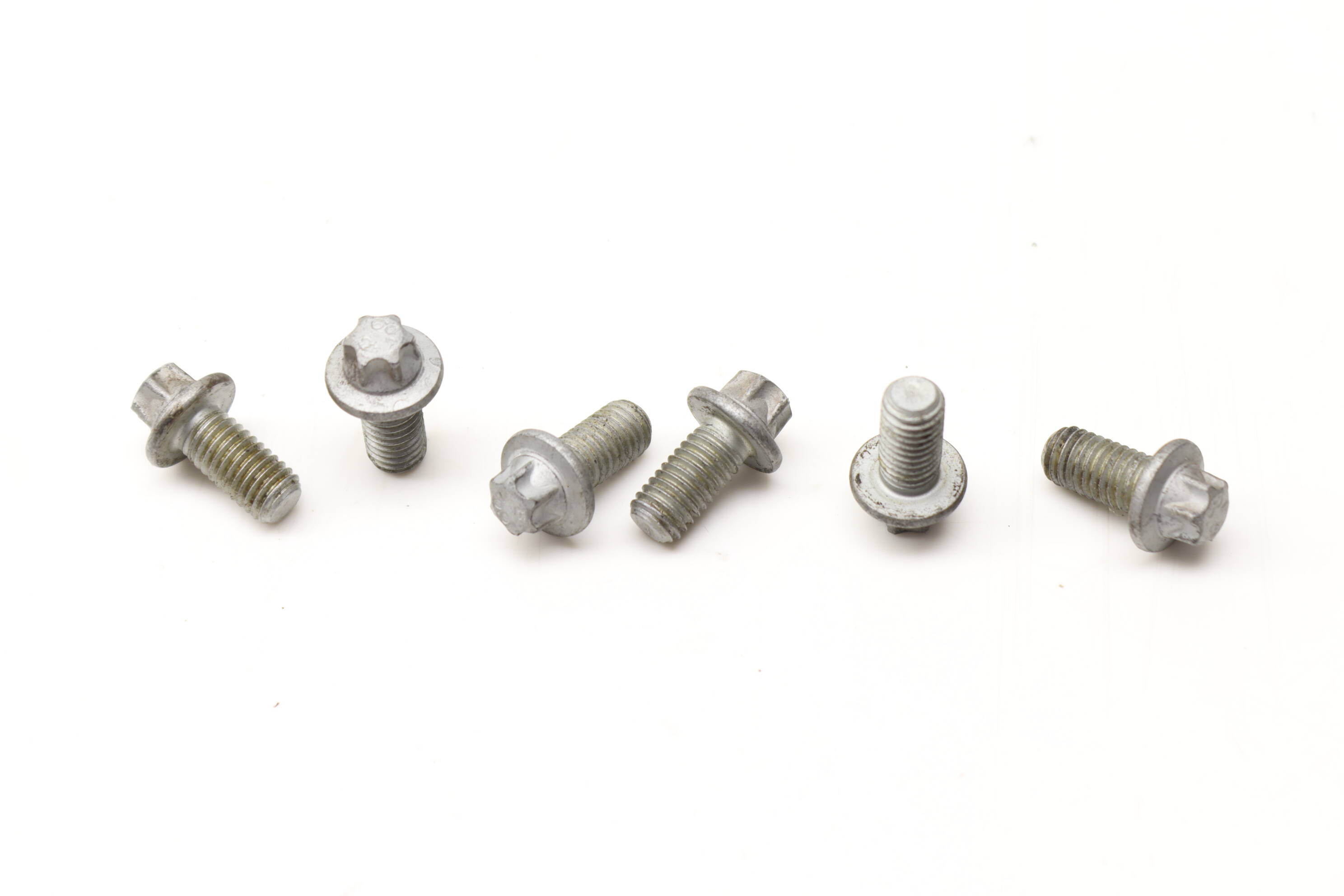 BMW M8x16 Asa Screw / Bolt Set (6) 11237564511