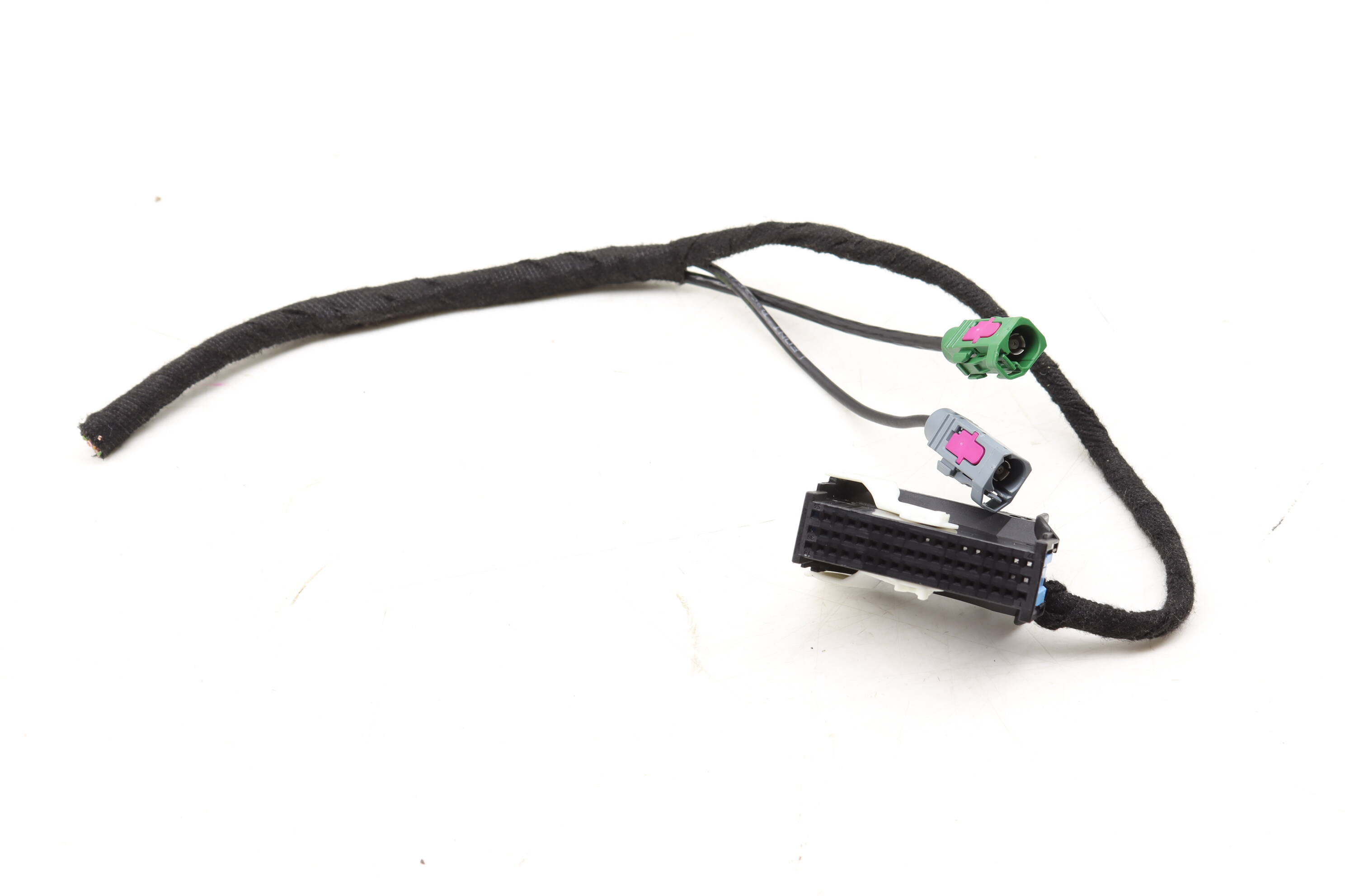 Audi Rear View / Reverse Camera Module Wiring Connector / Pigtail