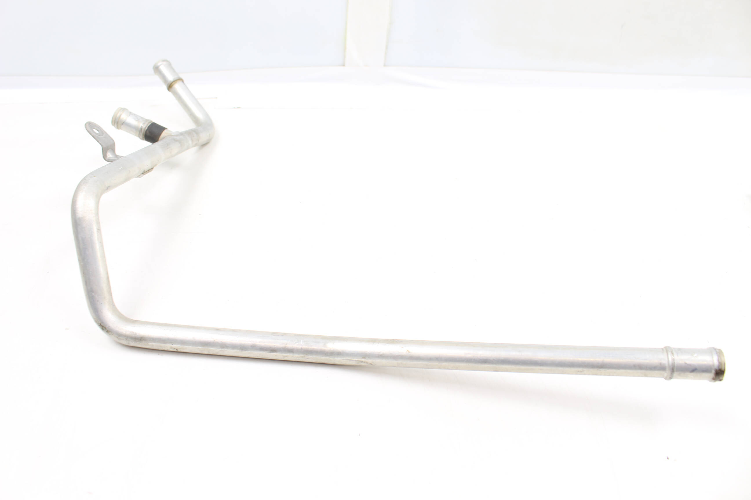 COOLANT RETURN LINE / PIPE - AUDI Q7 VW TOUAREG - 7L0819926AM