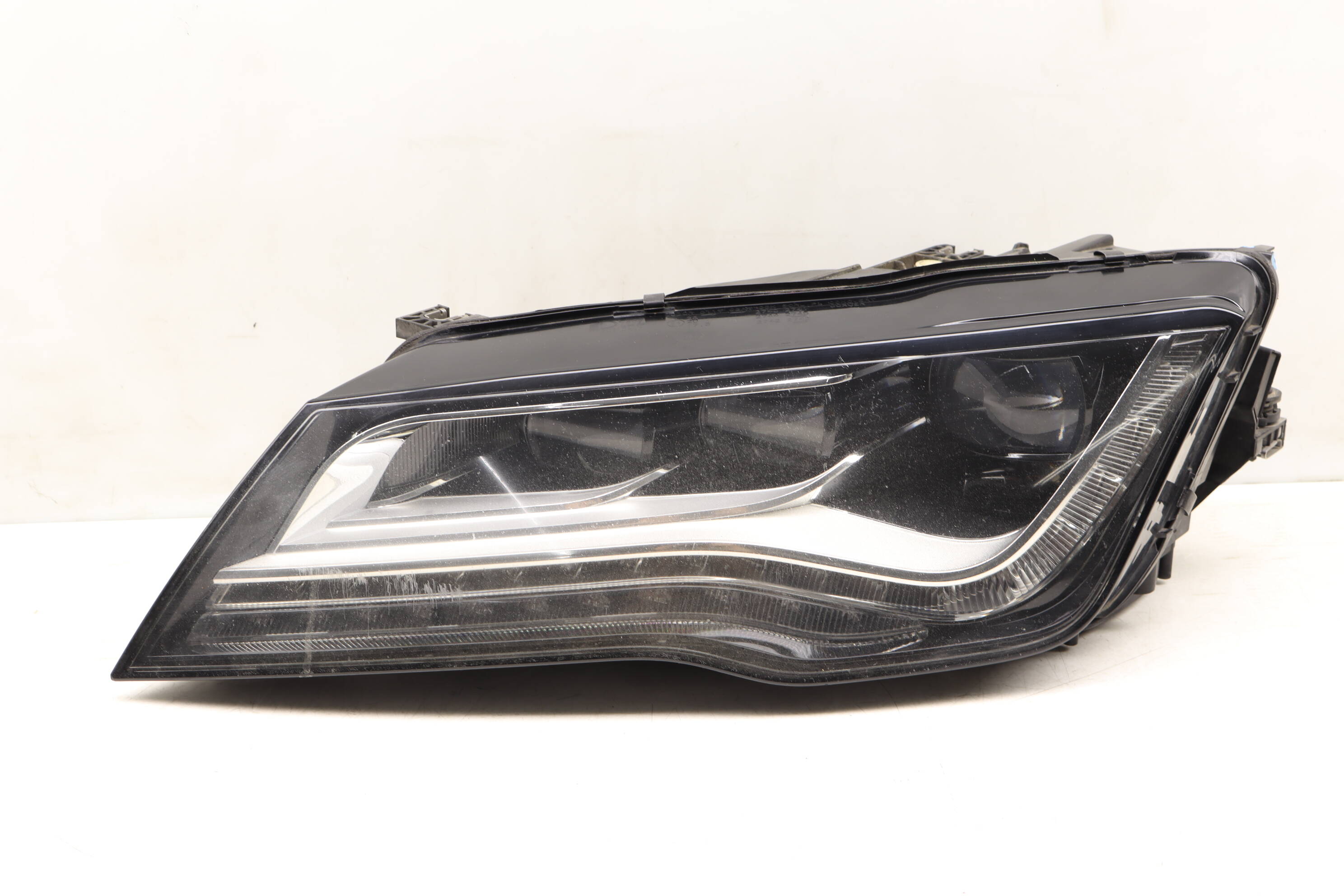 Audi Left Led Headlight / Headlamp (A7 Quattro, S7) 4G8941773B