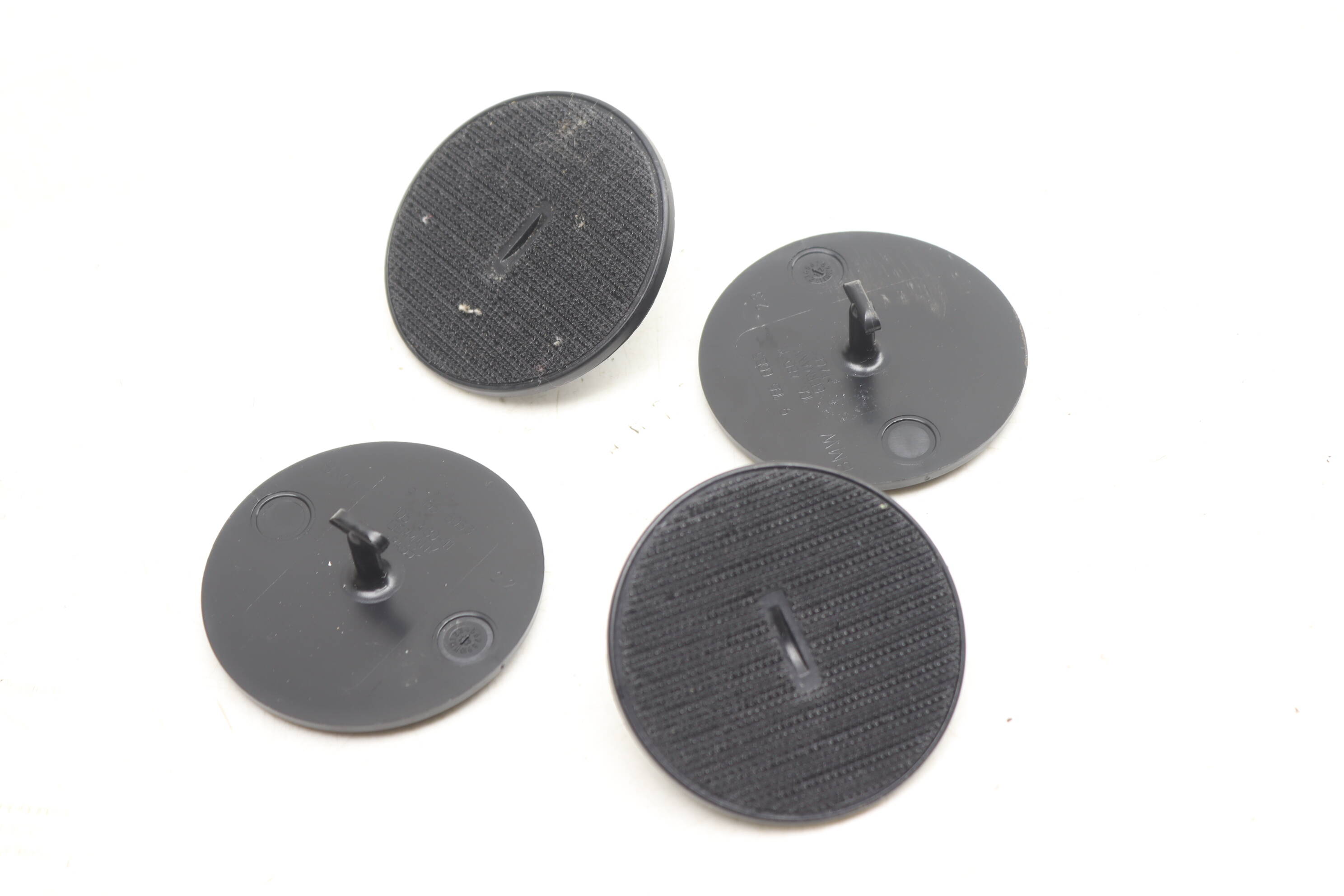 BMW Carpet Floor Mat Fastener / Mount Set (4) 07149166608