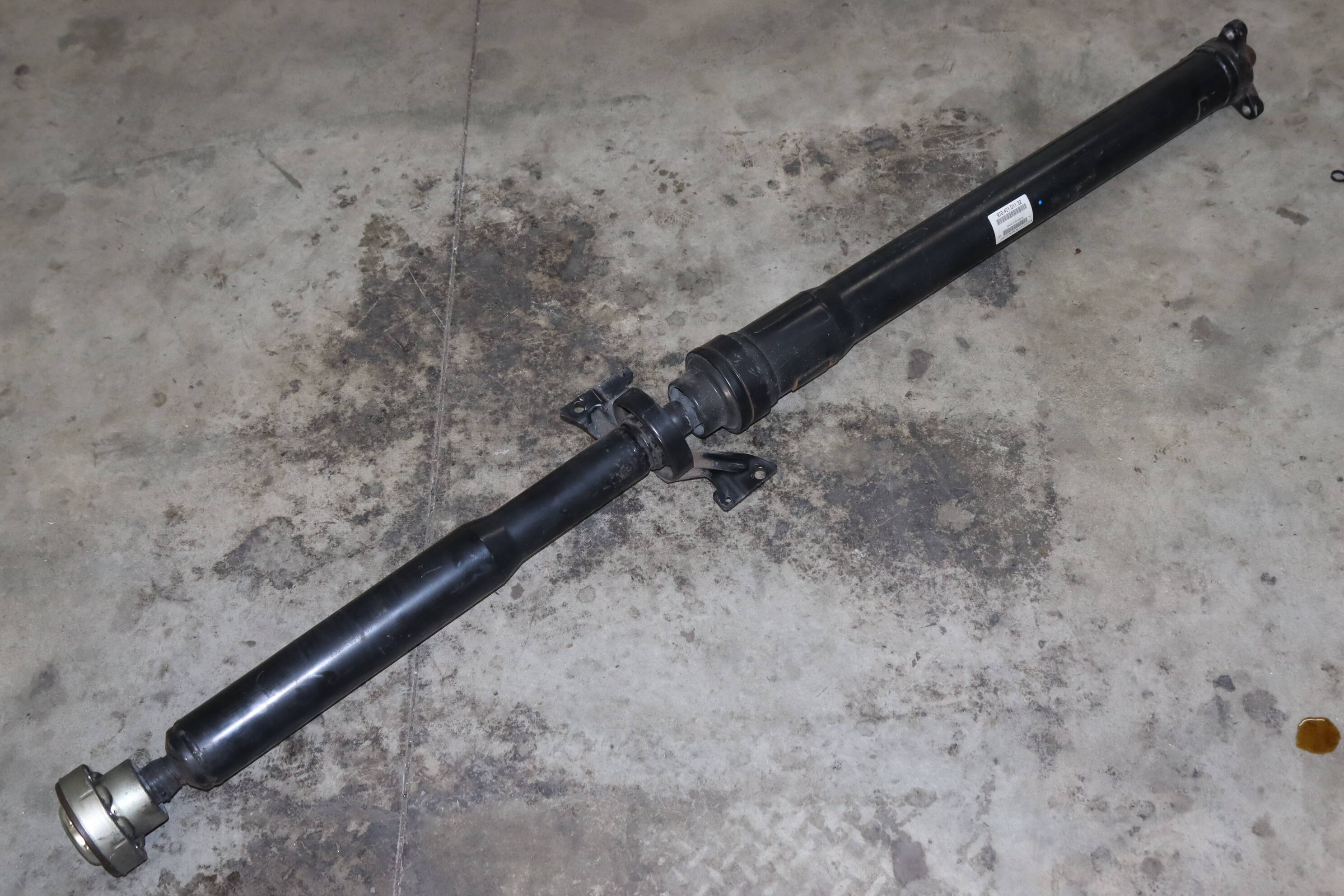 Porsche Driveshaft / Propeller Shaft (Panamera) 97042101132