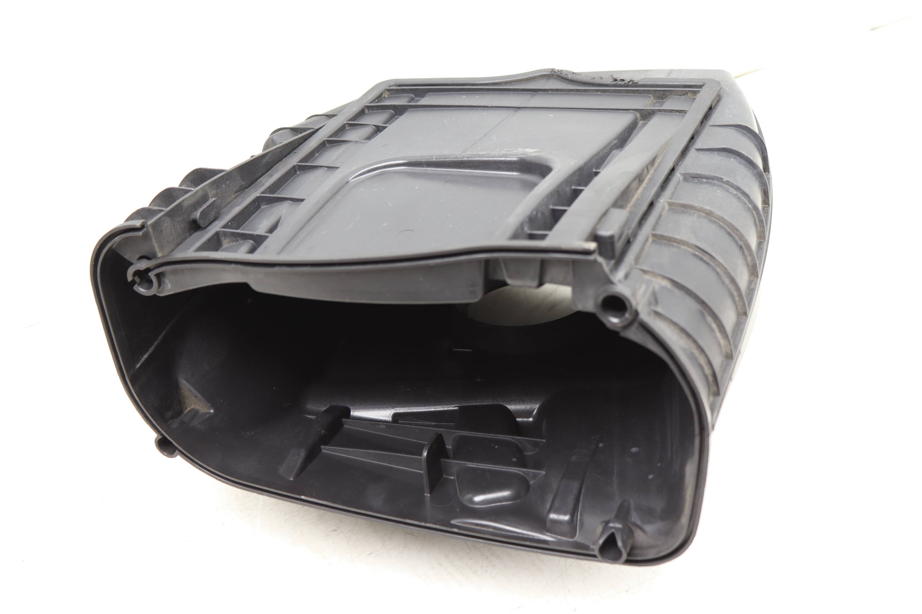 Porsche Left Engine Air Filter Housing / Box (Macan) 95B128607