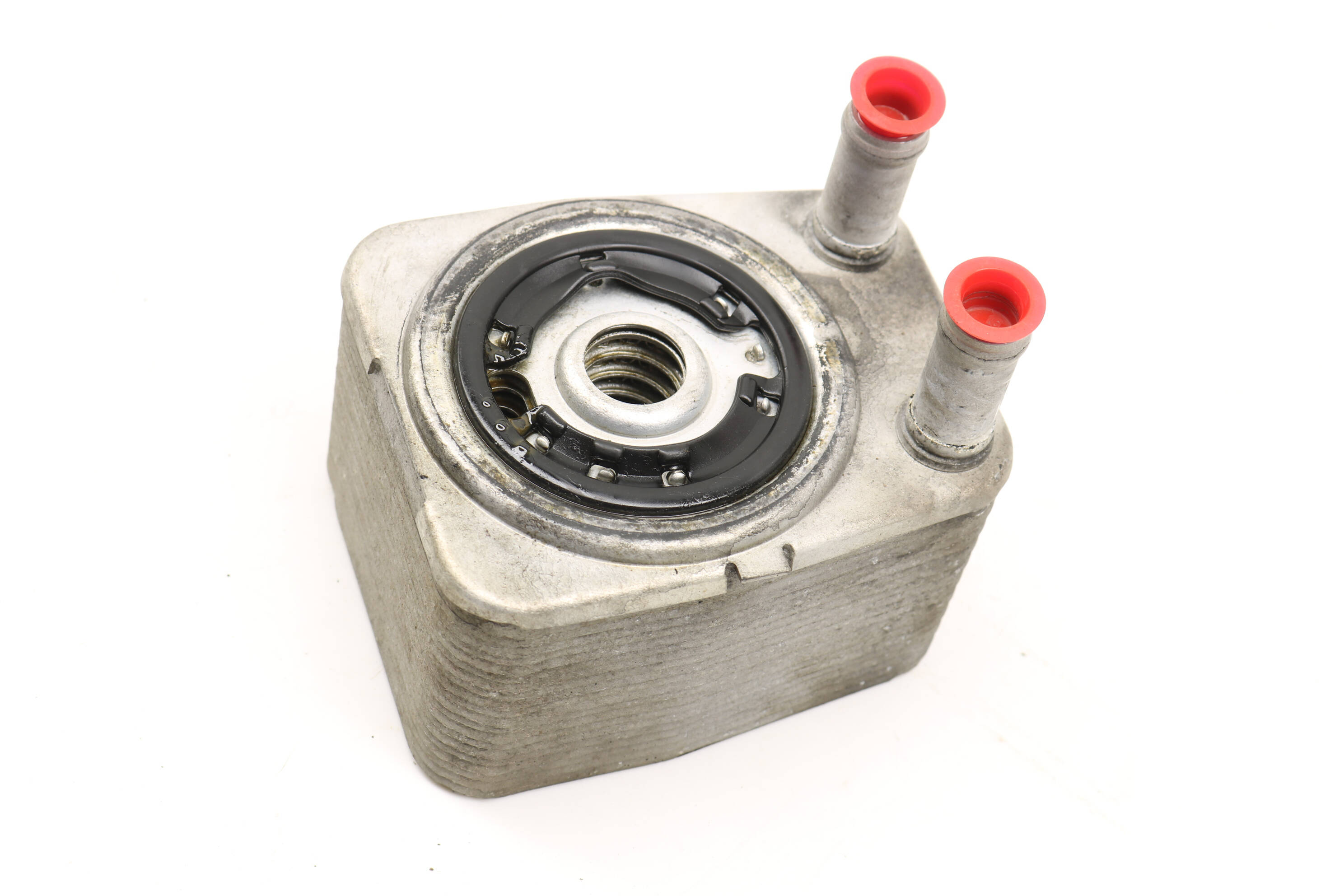 ENGINE OIL COOLER - AUDI A3 Q5 Q7 PORSCHE CAYENNE VW BEETLE CC GOLF