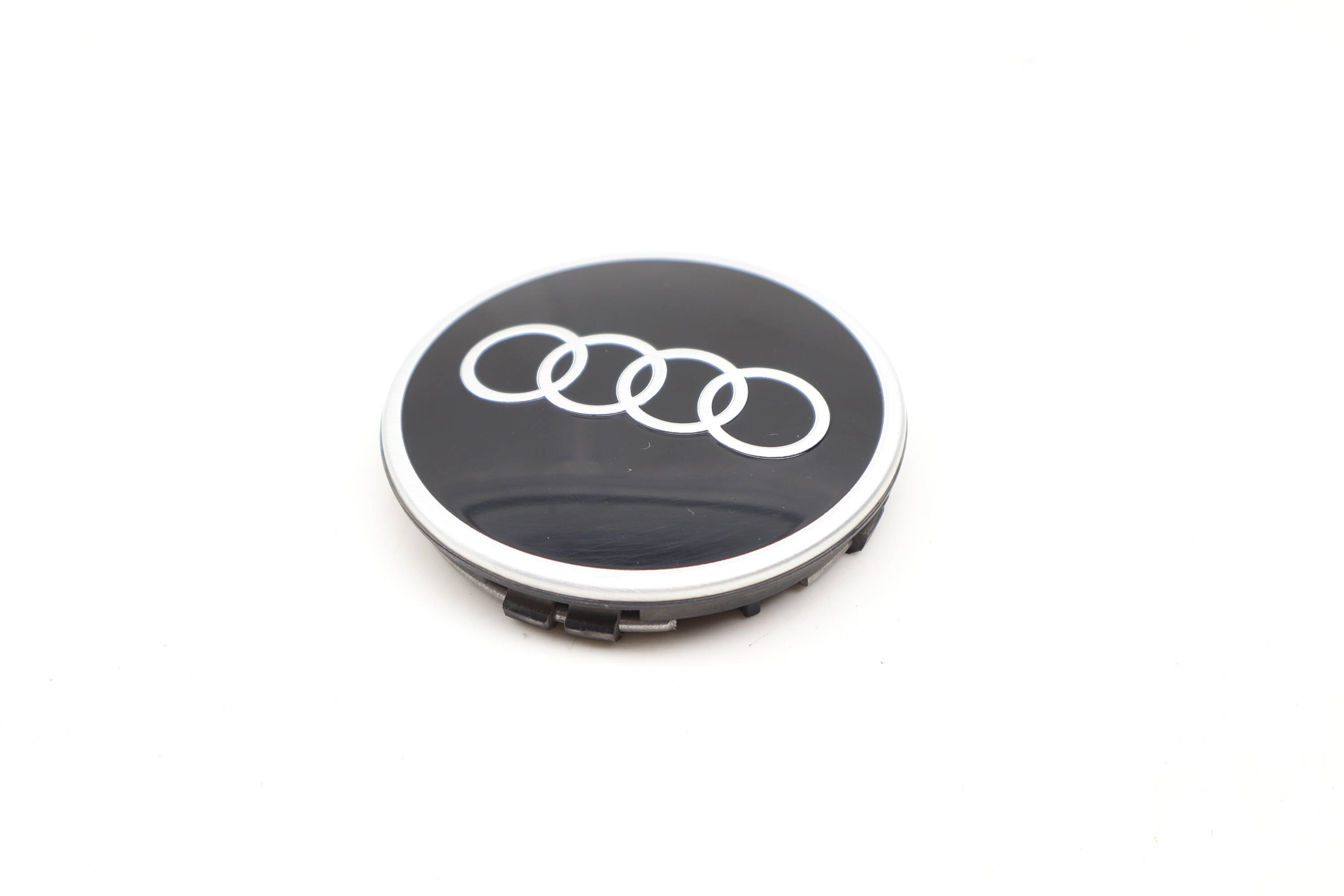 Audi Wheel Center Cap 81A601170