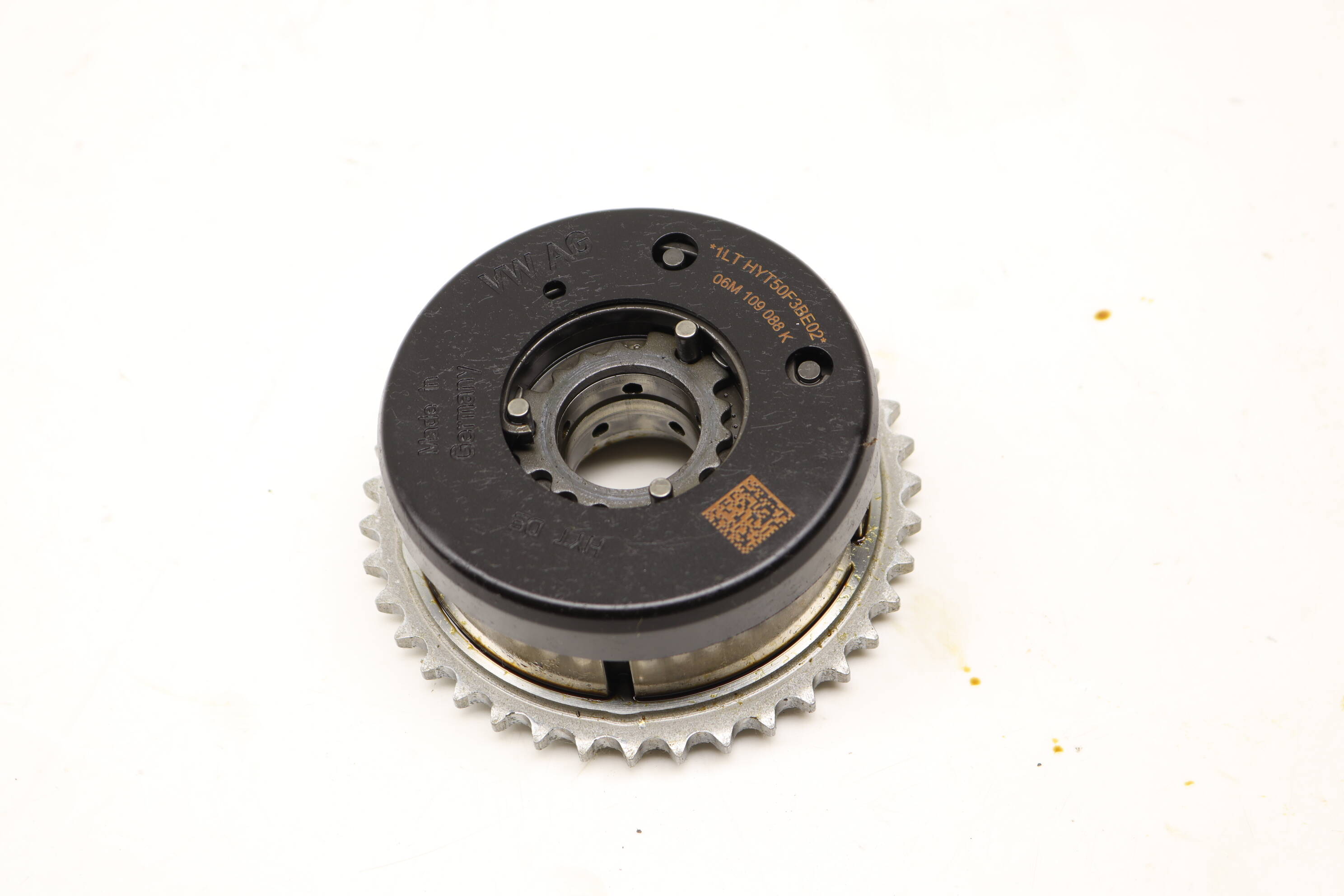 Audi Exhaust Cam / Camshaft Adjuster Unit (Outlet) 06M109088K