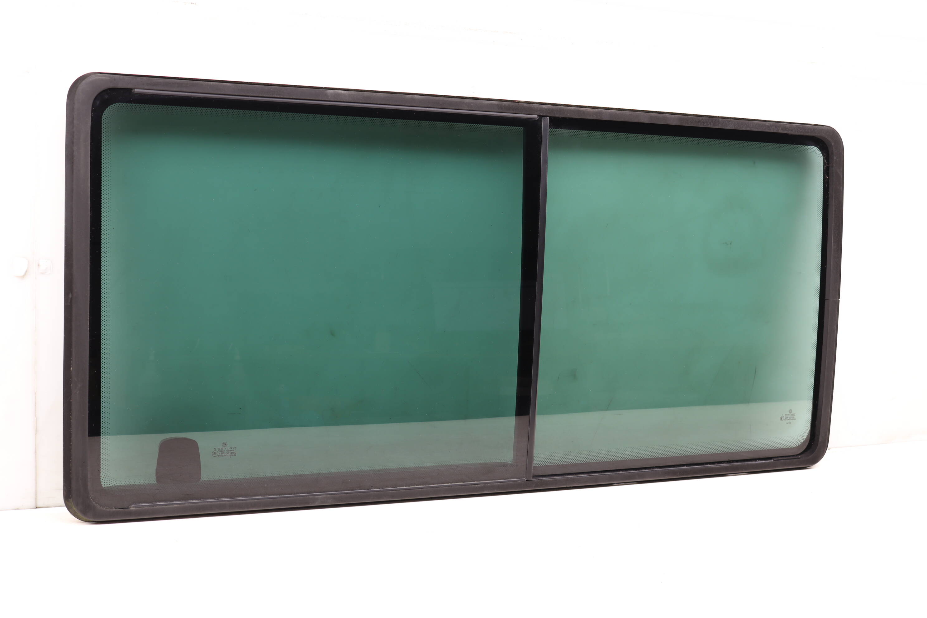 VW Rear Left Side Panel Sliding Glass / Window 7D0847711Q