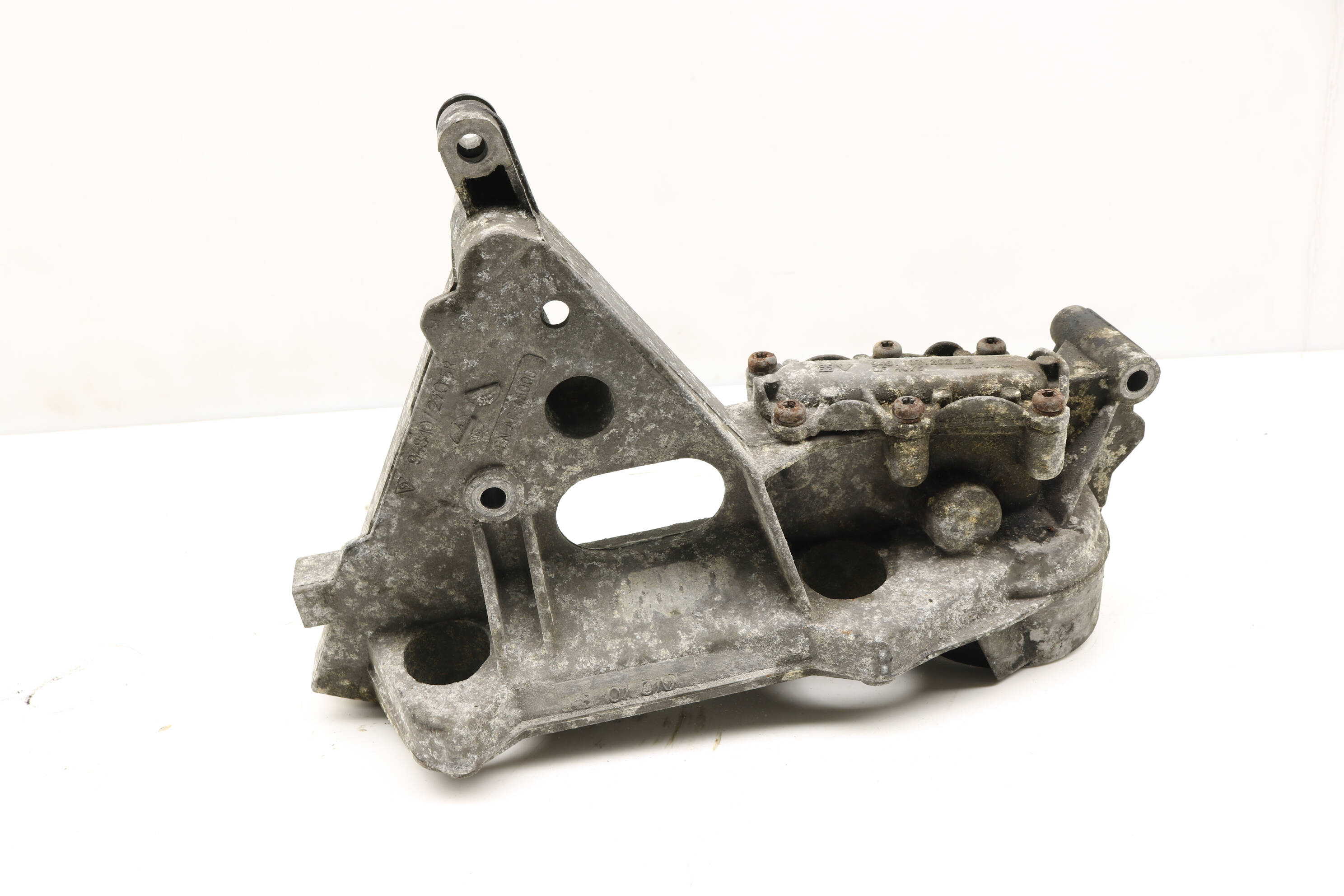 Porsche Engine Oil Filter Housing / Bracket (Cayenne) 94810727005
