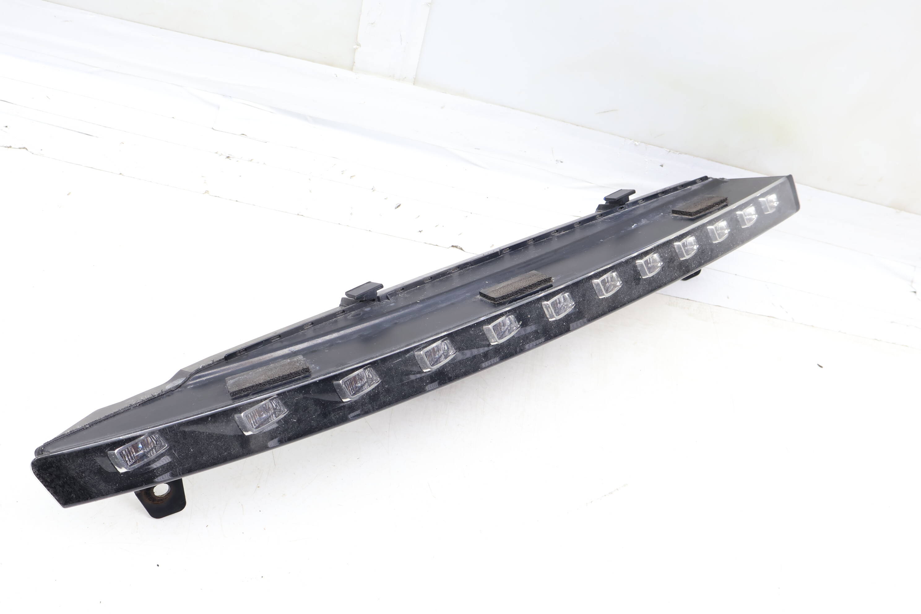 Audi Front Right Bumper Led Turn Signal / Light (Q7) 4L0953042D