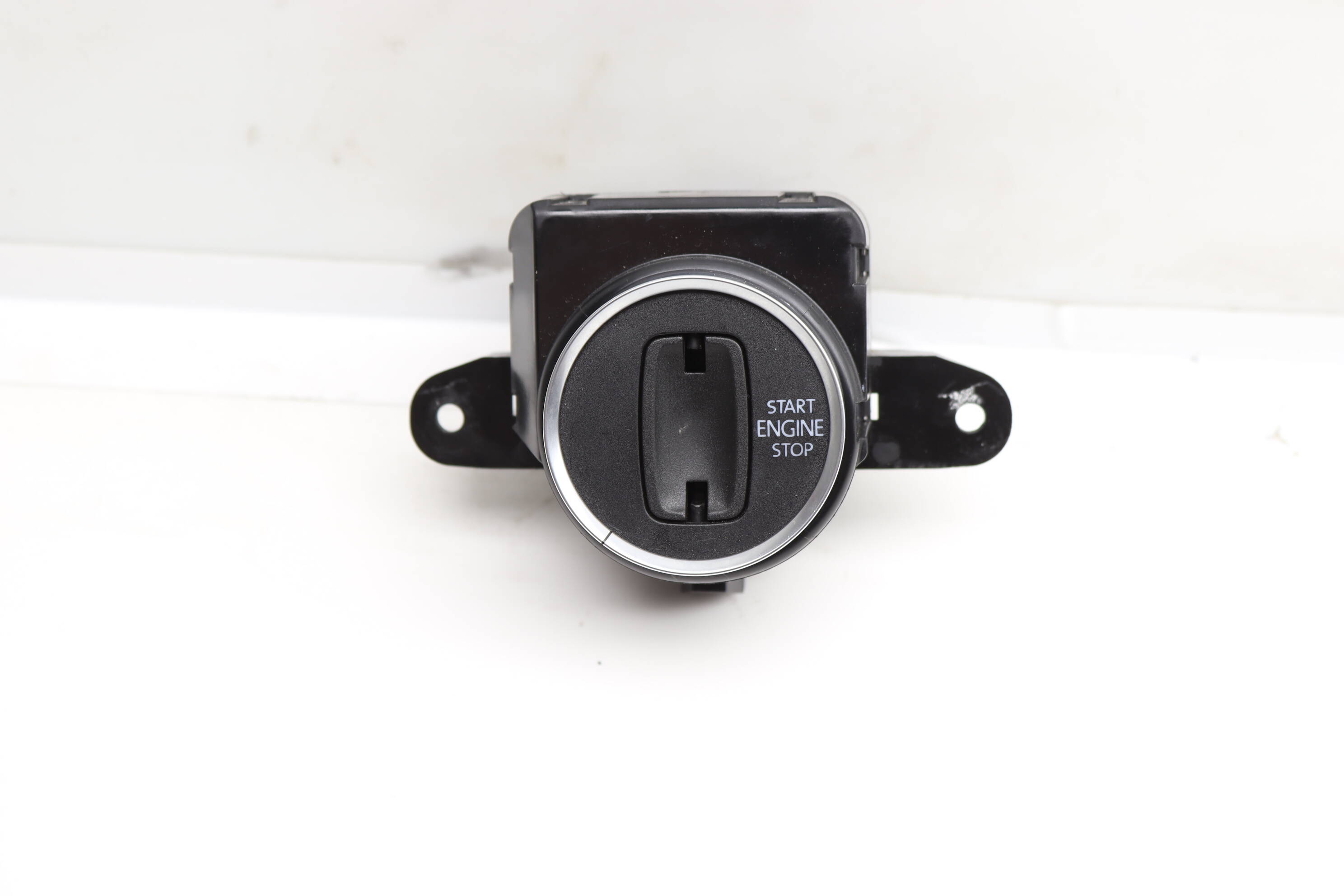VW Ignition Switch (Touareg) 7P6905843E