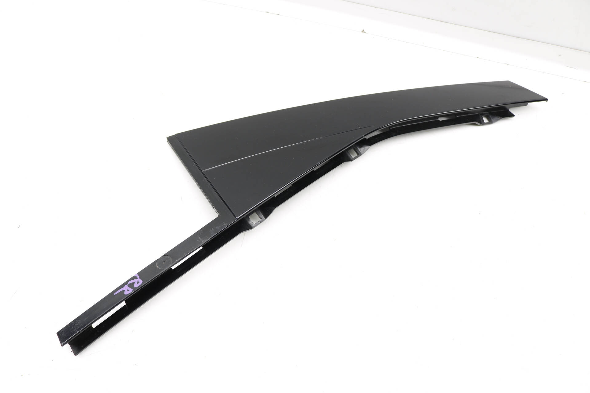 VW Front Left Outer Door Window Slot Seal / Trim 7P0837475H