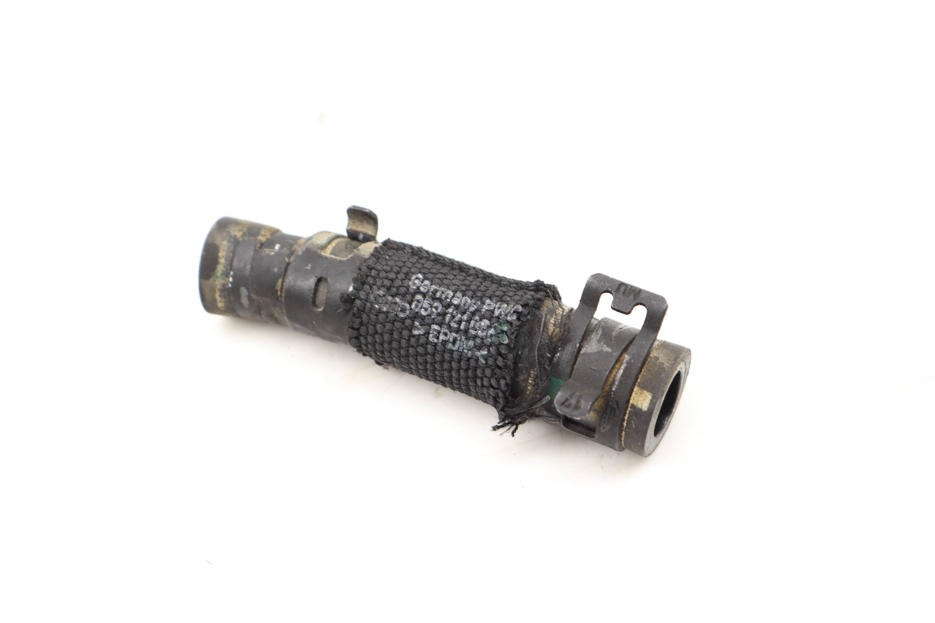 Audi Coolant Hose / Line 059121056G