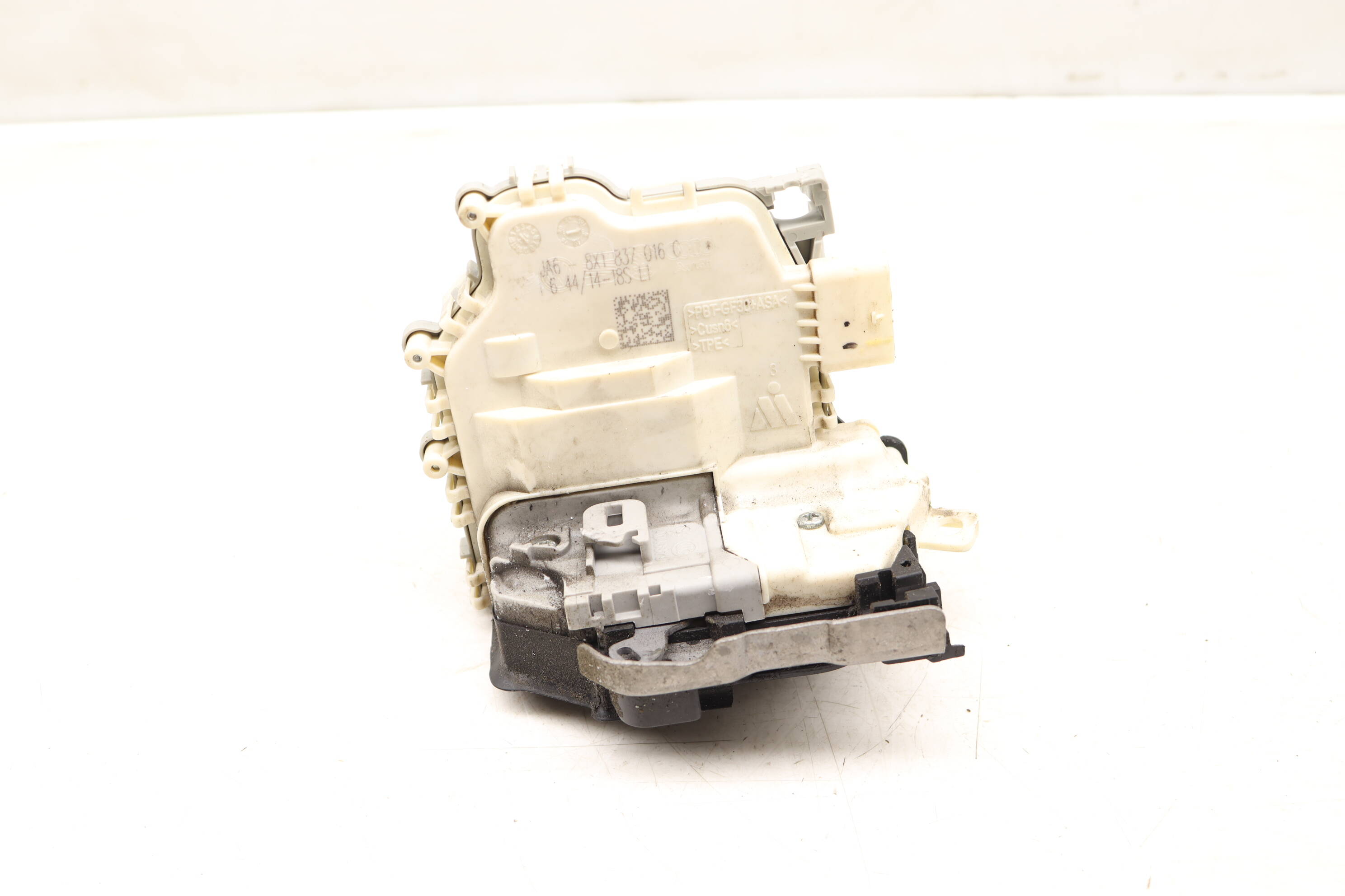 Audi Front Right Door Latch / Lock Actuator 8X1837016E