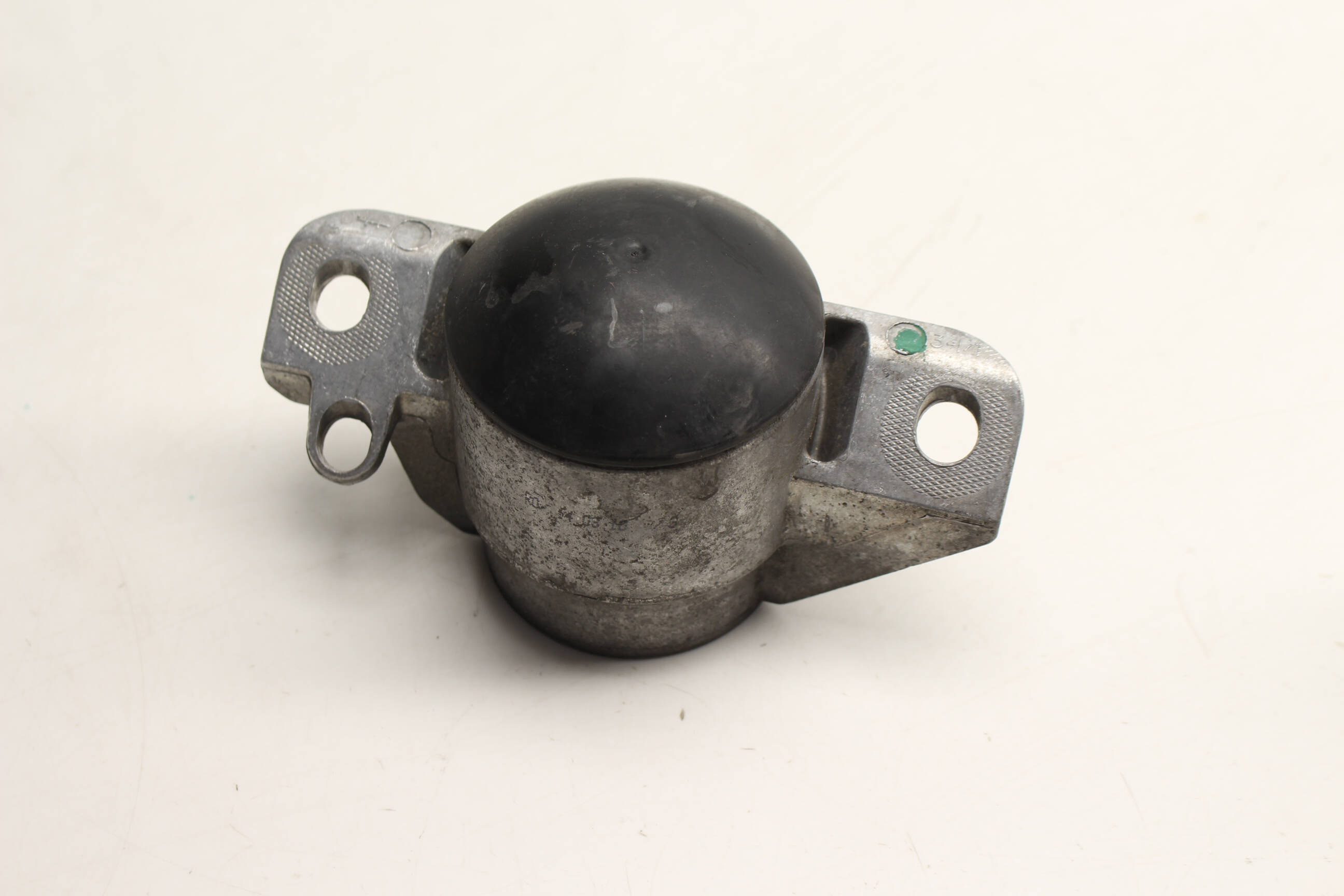 FRONT - STRUT / SHOCK ABSORBER - AUDI Q5 SQ5 - 8R0413031BA