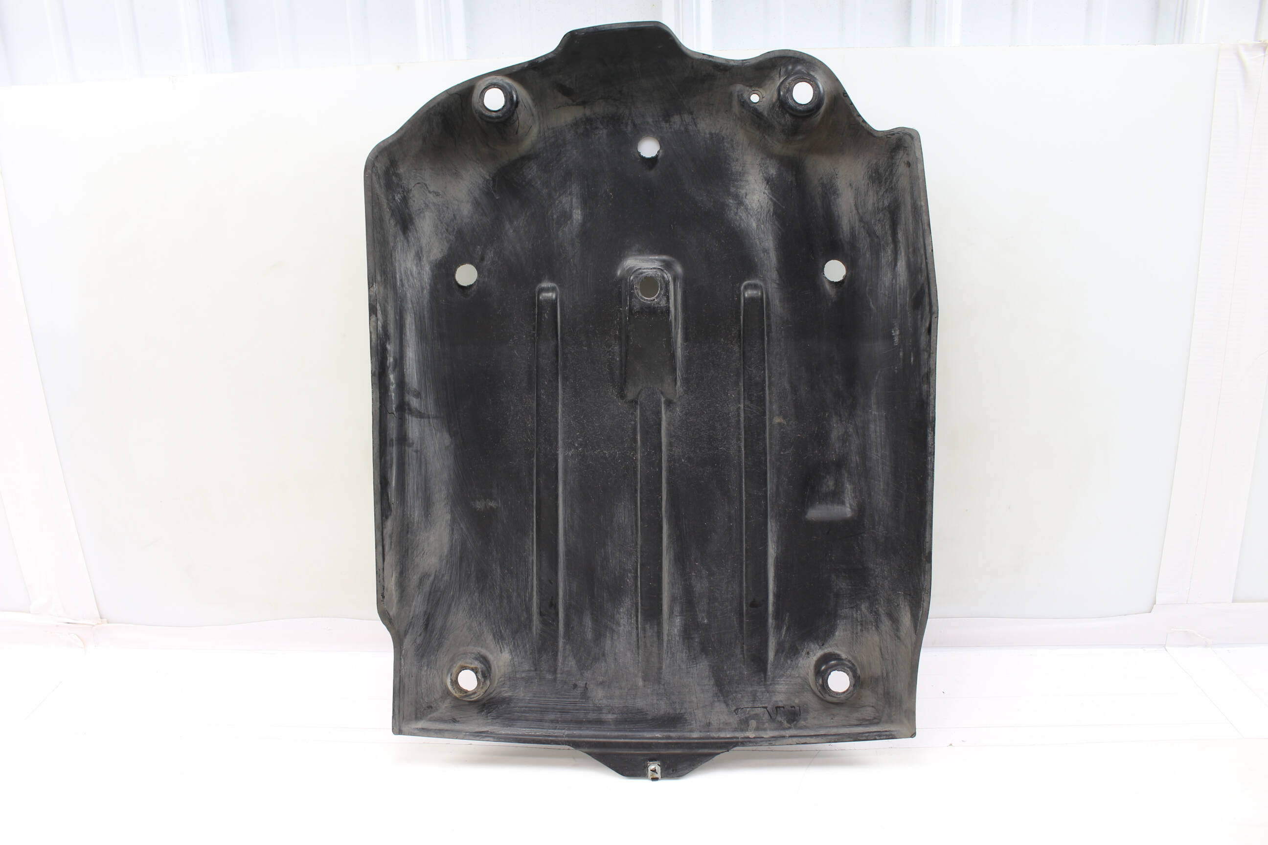 REAR - CENTER UNDERBODY SHIELD PANEL / LINER - AUDI RS4 - 8E0825219G