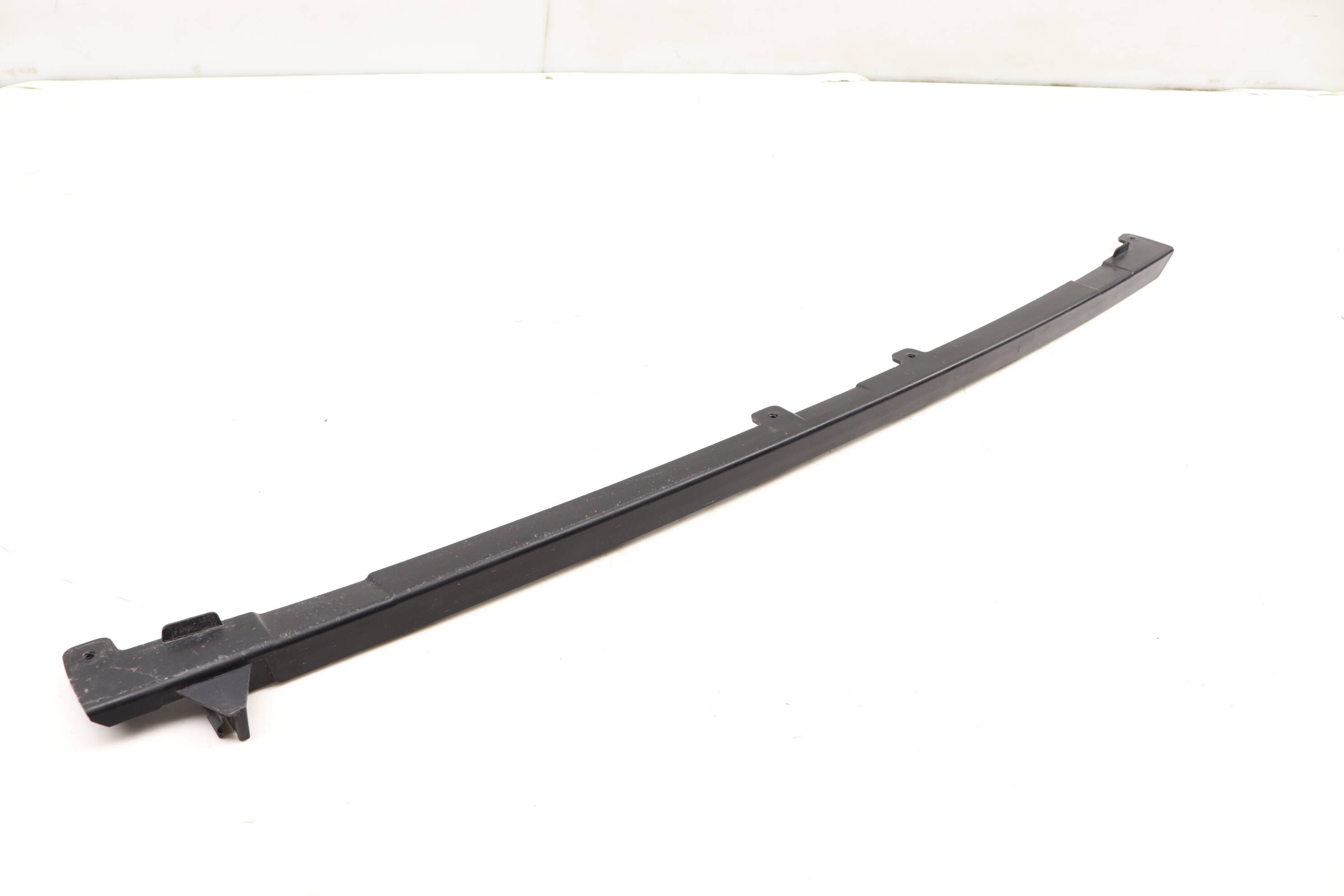 Audi Rear Bumper Wiring Attachment Strip / Bracket 4G5807900B