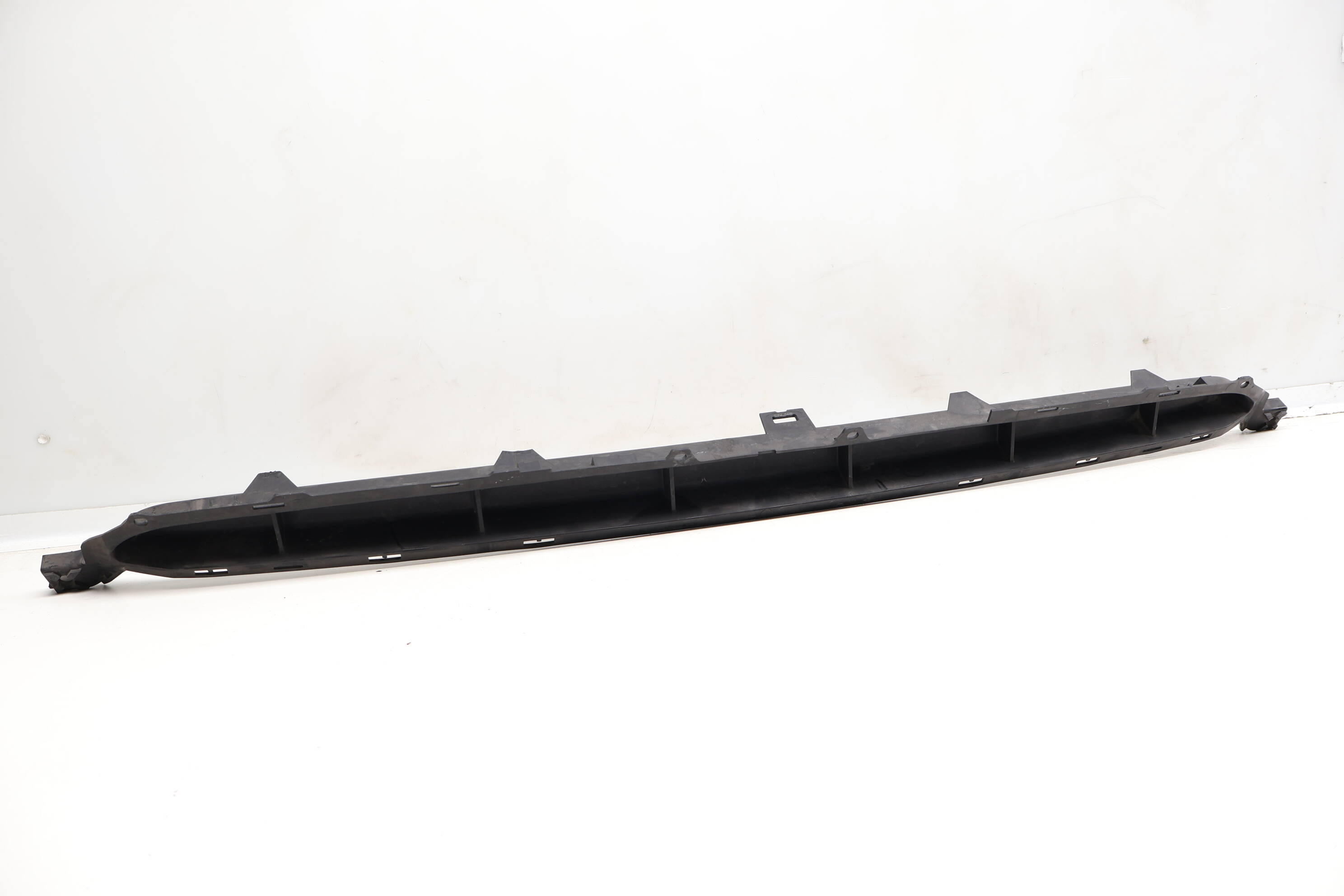 Audi Front Upper Center Grille Mount Bracket 4H0853692