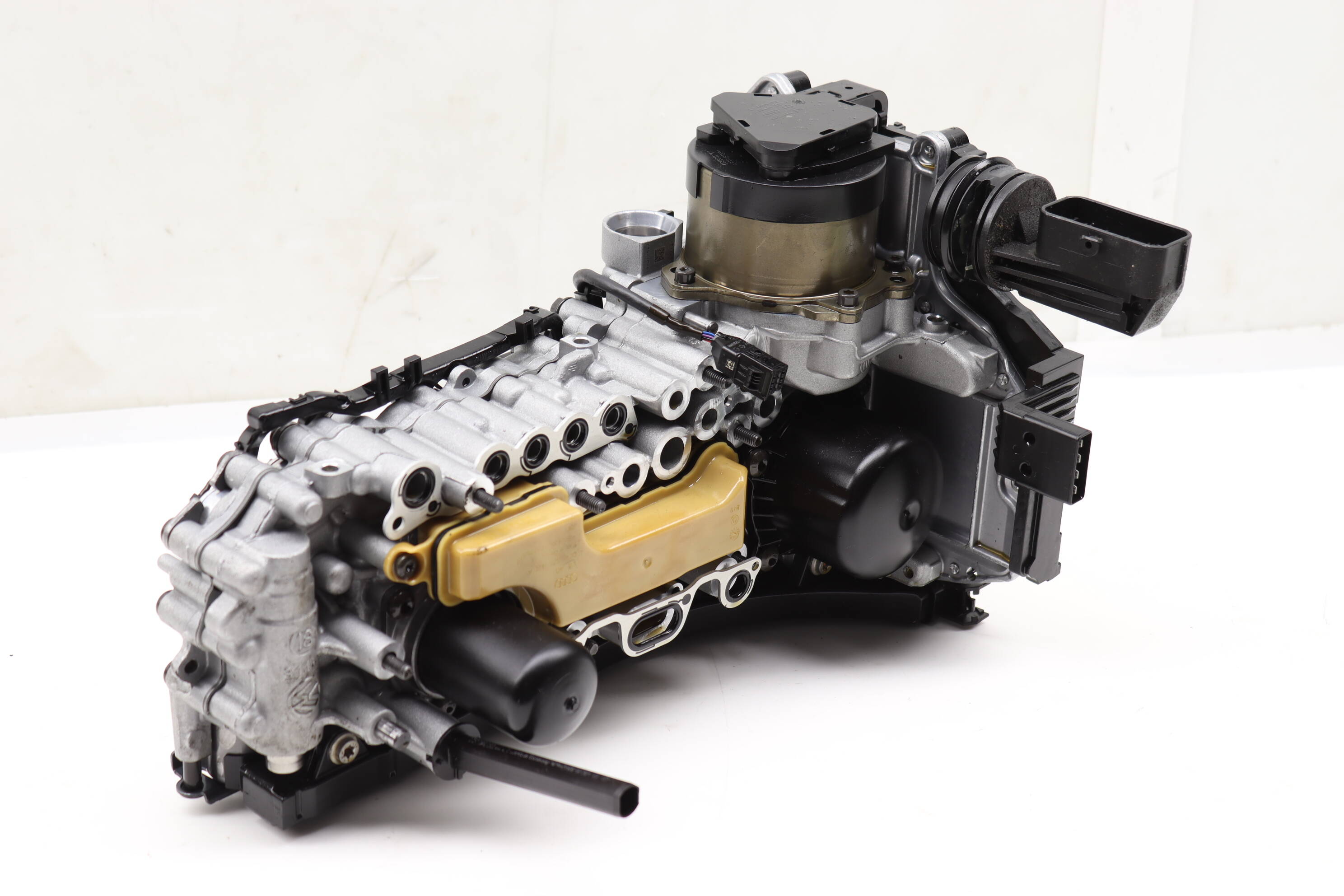 Audi Transmission Valve Body / Mechatronic 0CK325026AF