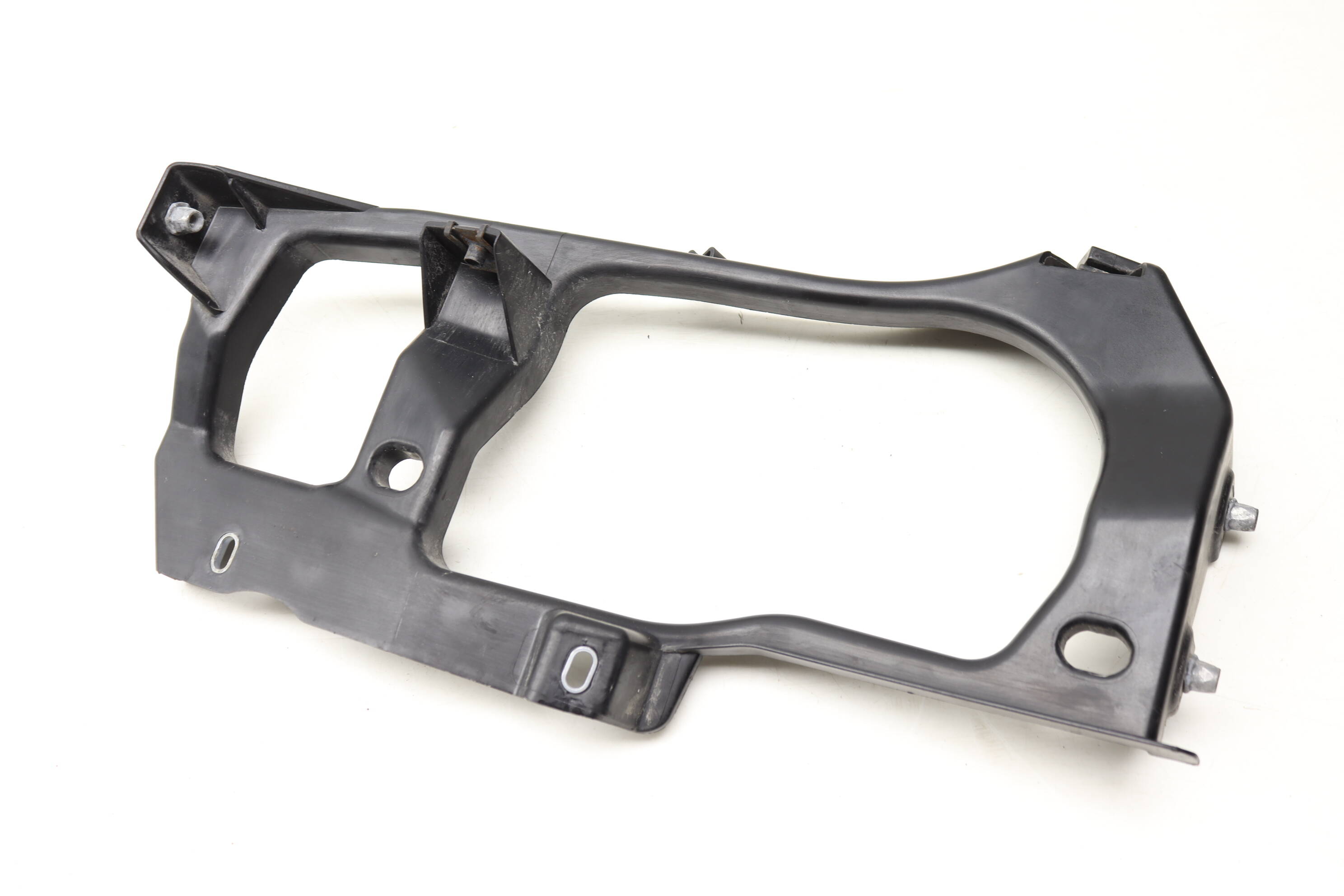 LEFT - HEADLIGHT MOUNT / BRACKET - VW TOUAREG - 7P6806509