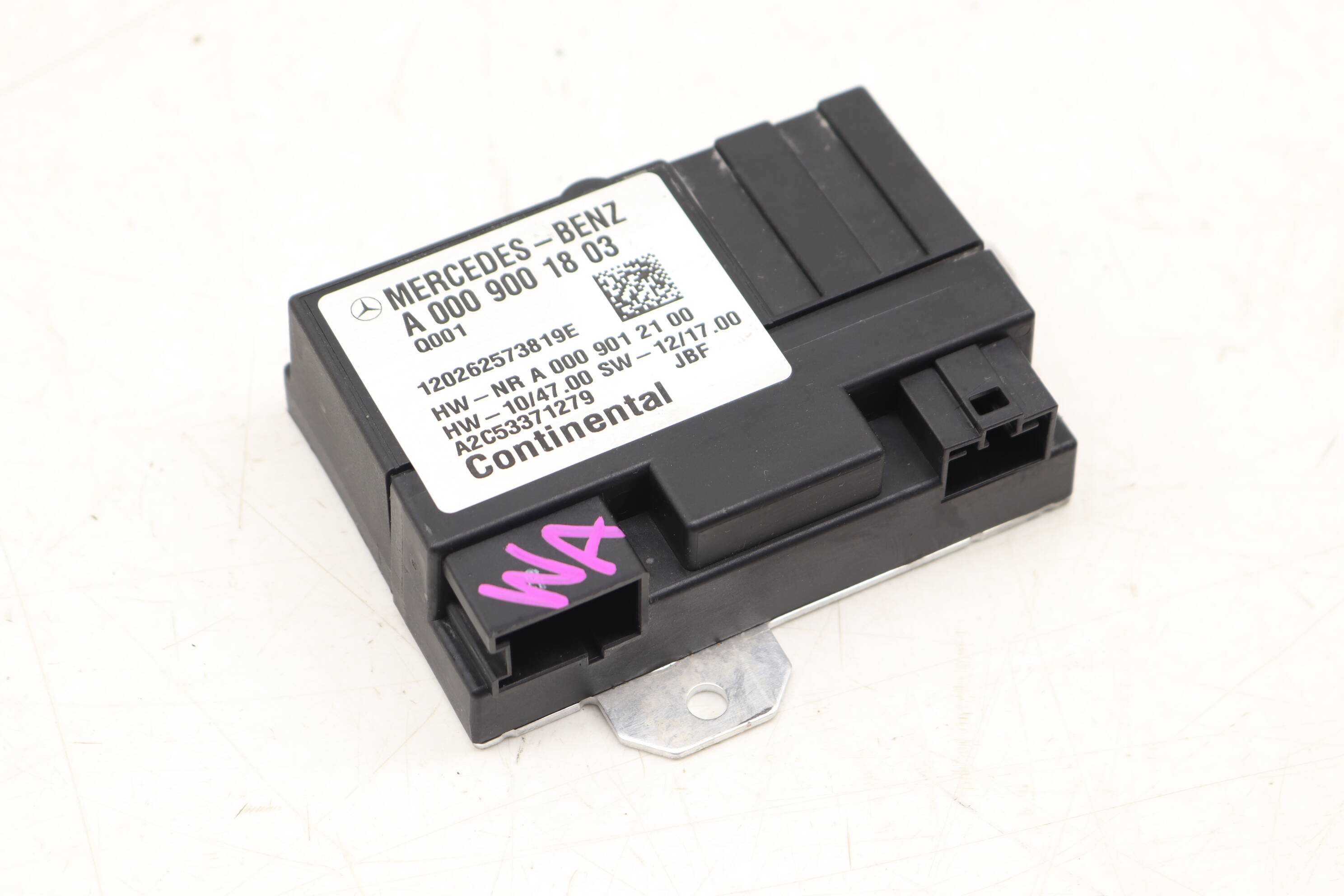 Mercedes-Benz Fuel Pump Control Module 0009001803