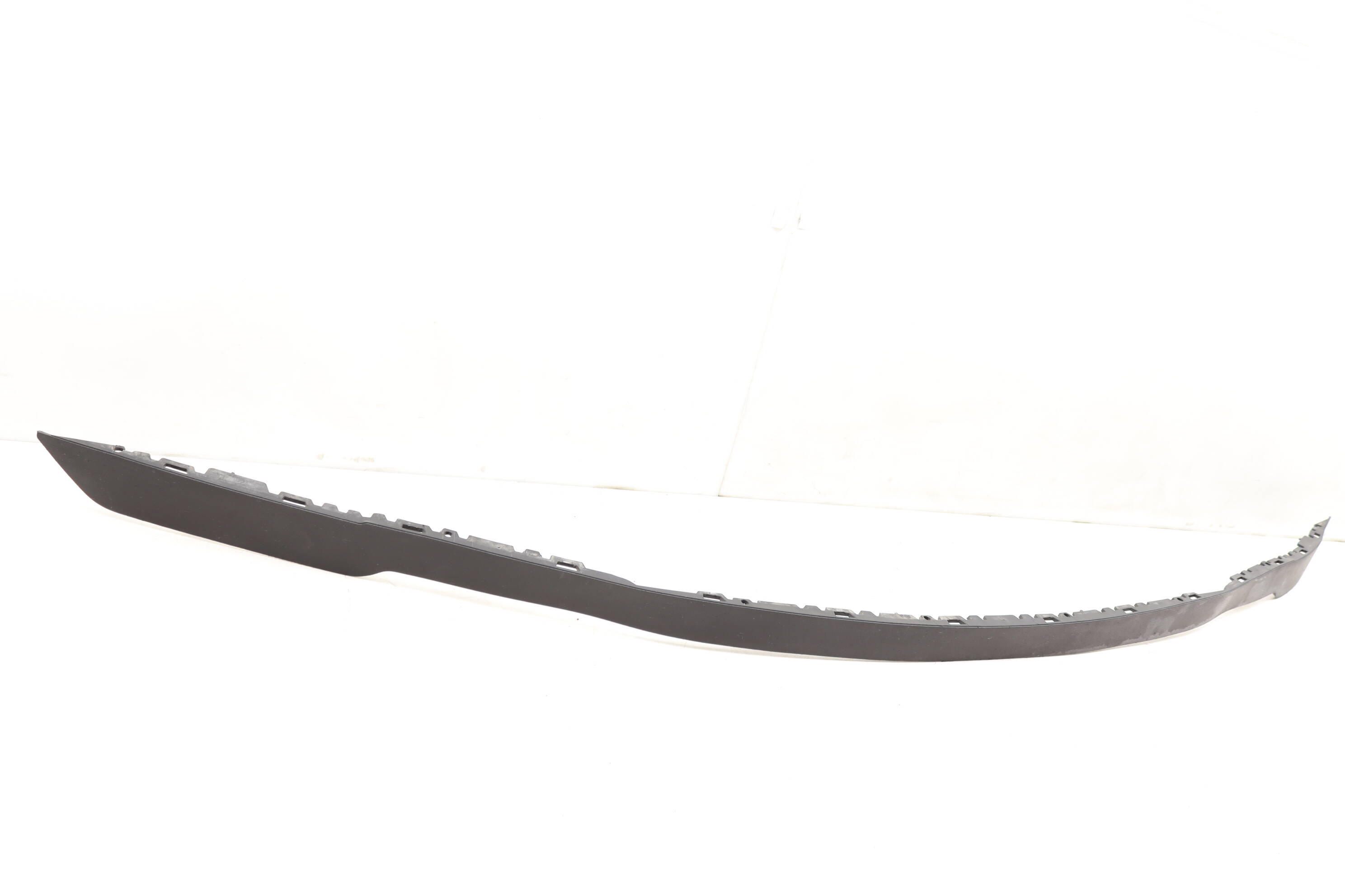 VW Front Lower Bumper Trim (Touareg) 7P6807110